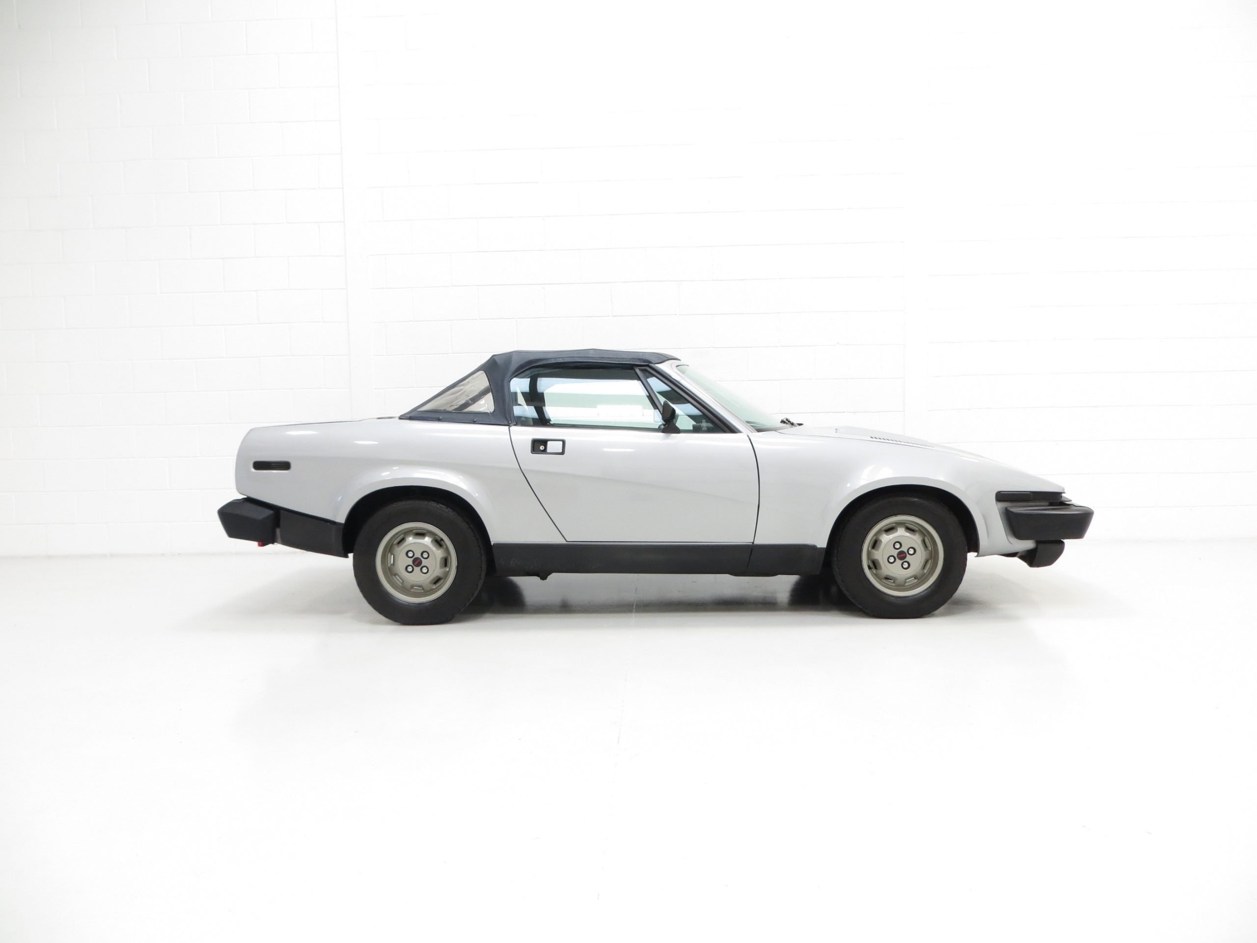 Triumph TR7 Drophead – KGF