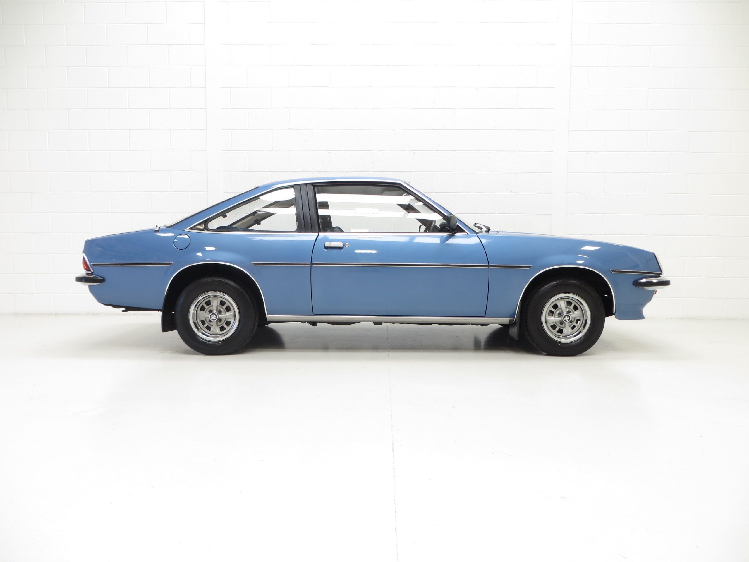 Vauxhall Cavalier Mk1 1900GLS Coupe – KGF