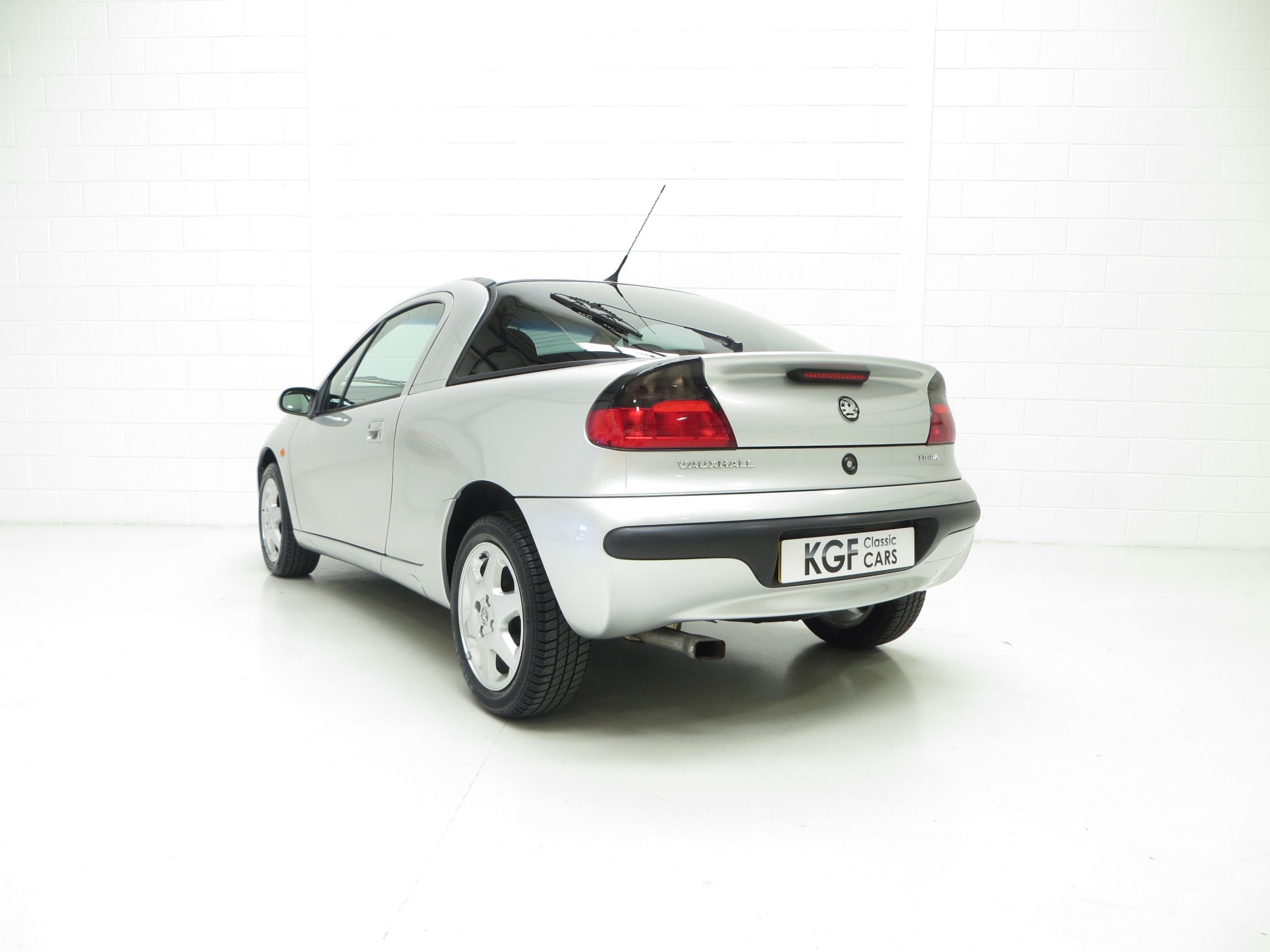 Vauxhall Tigra Chequers – KGF