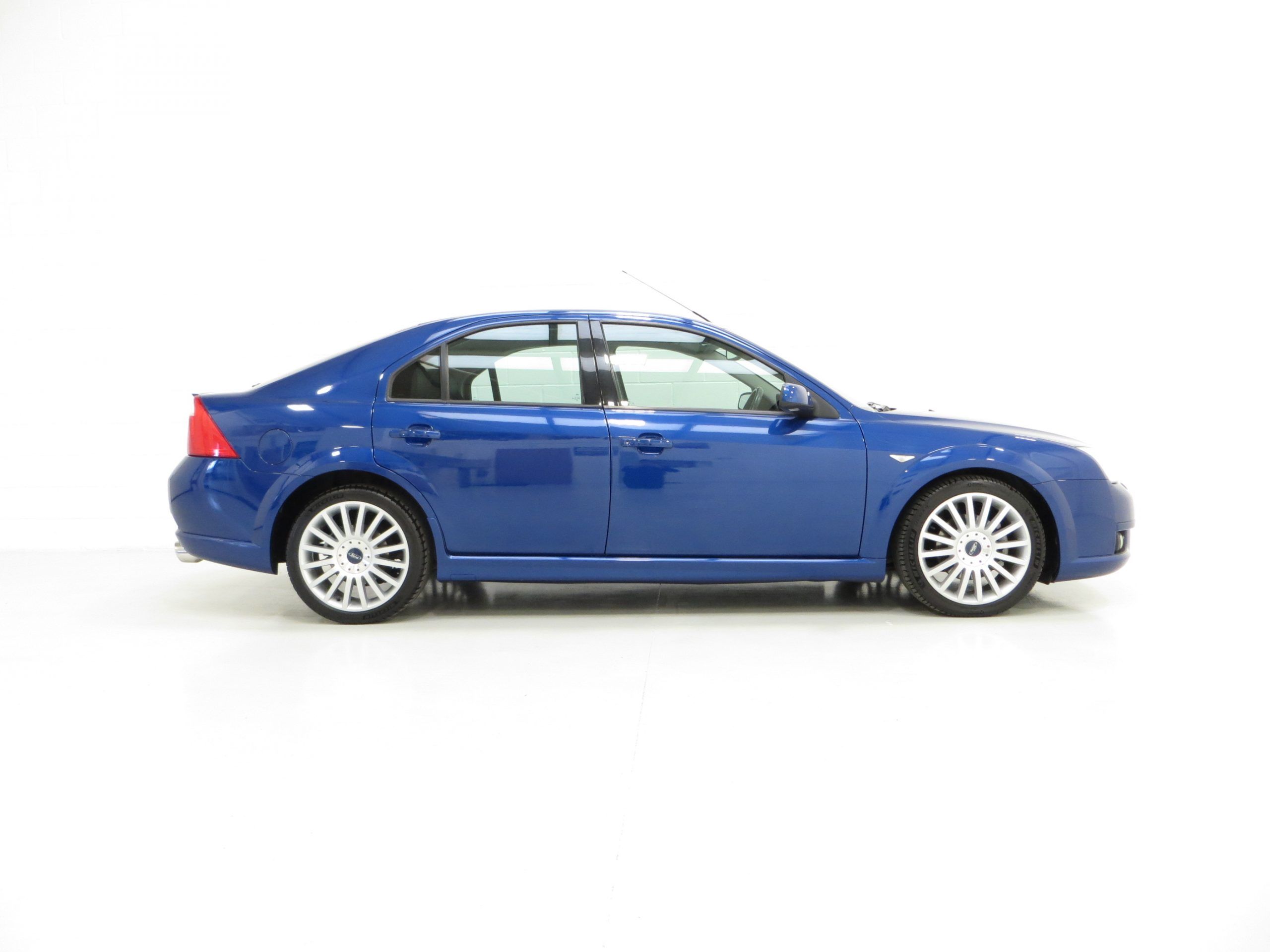 Ford Mondeo ST220 – KGF