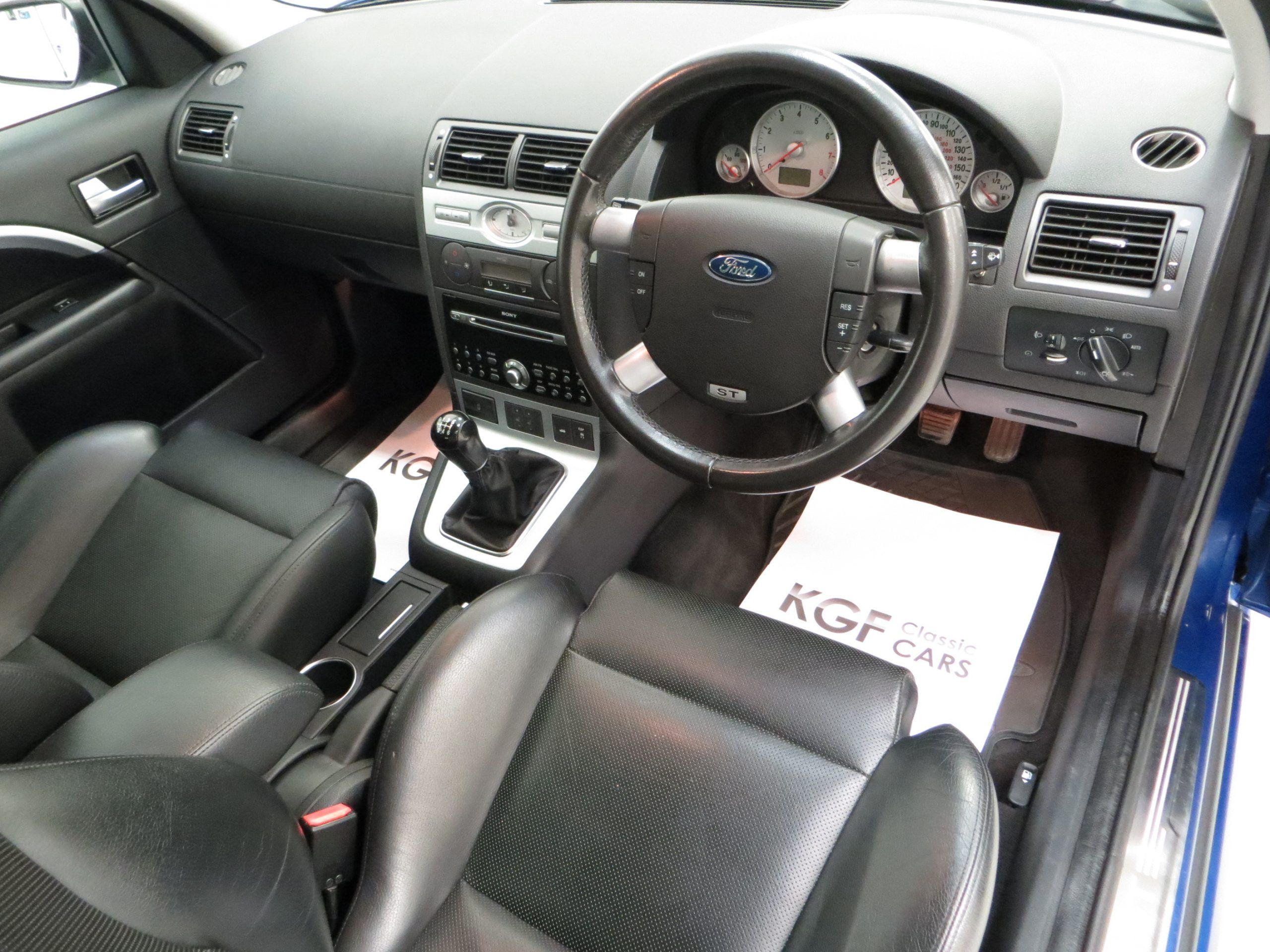 Ford Mondeo ST220 – KGF