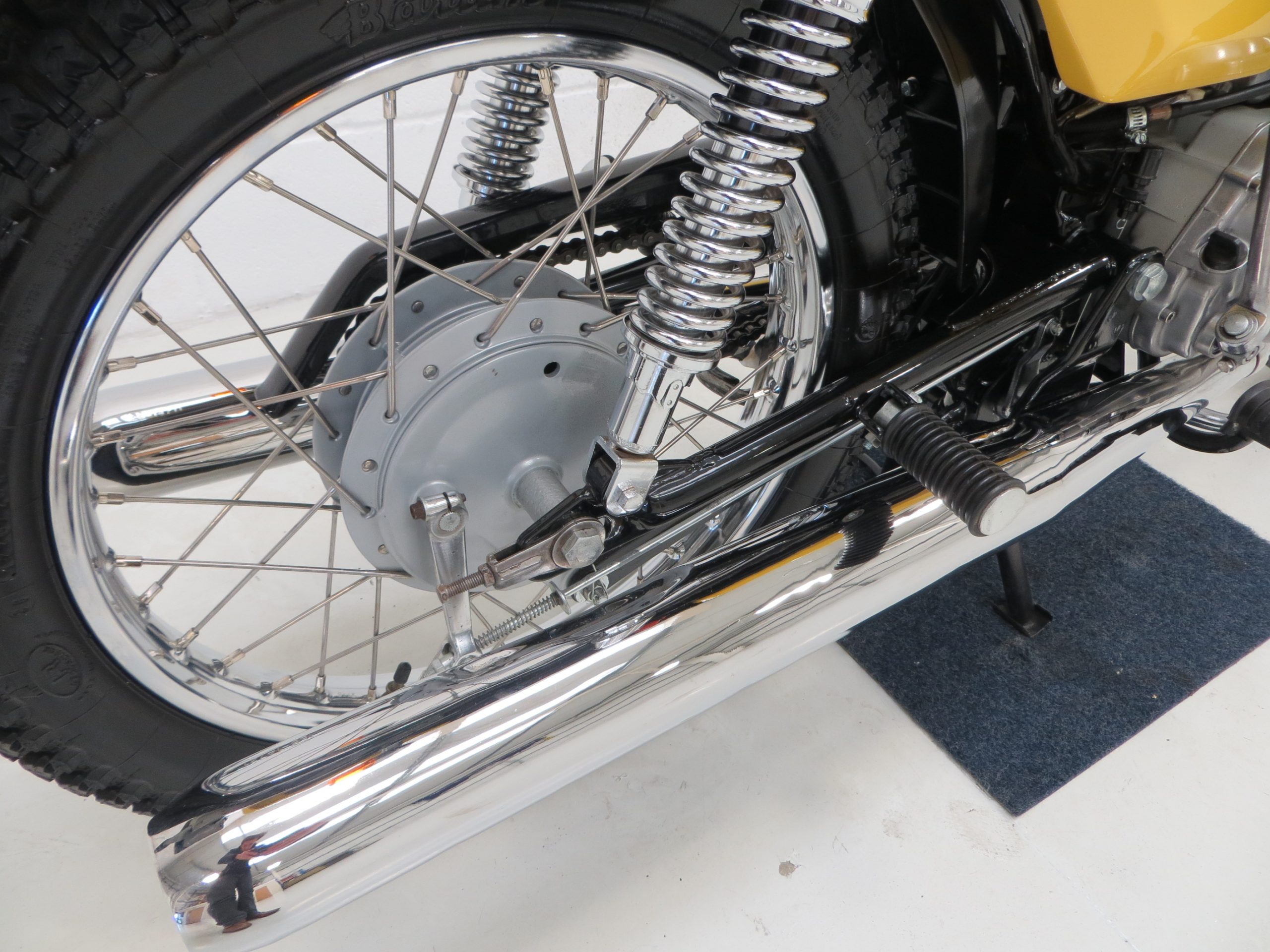 Yamaha RD200DX – KGF