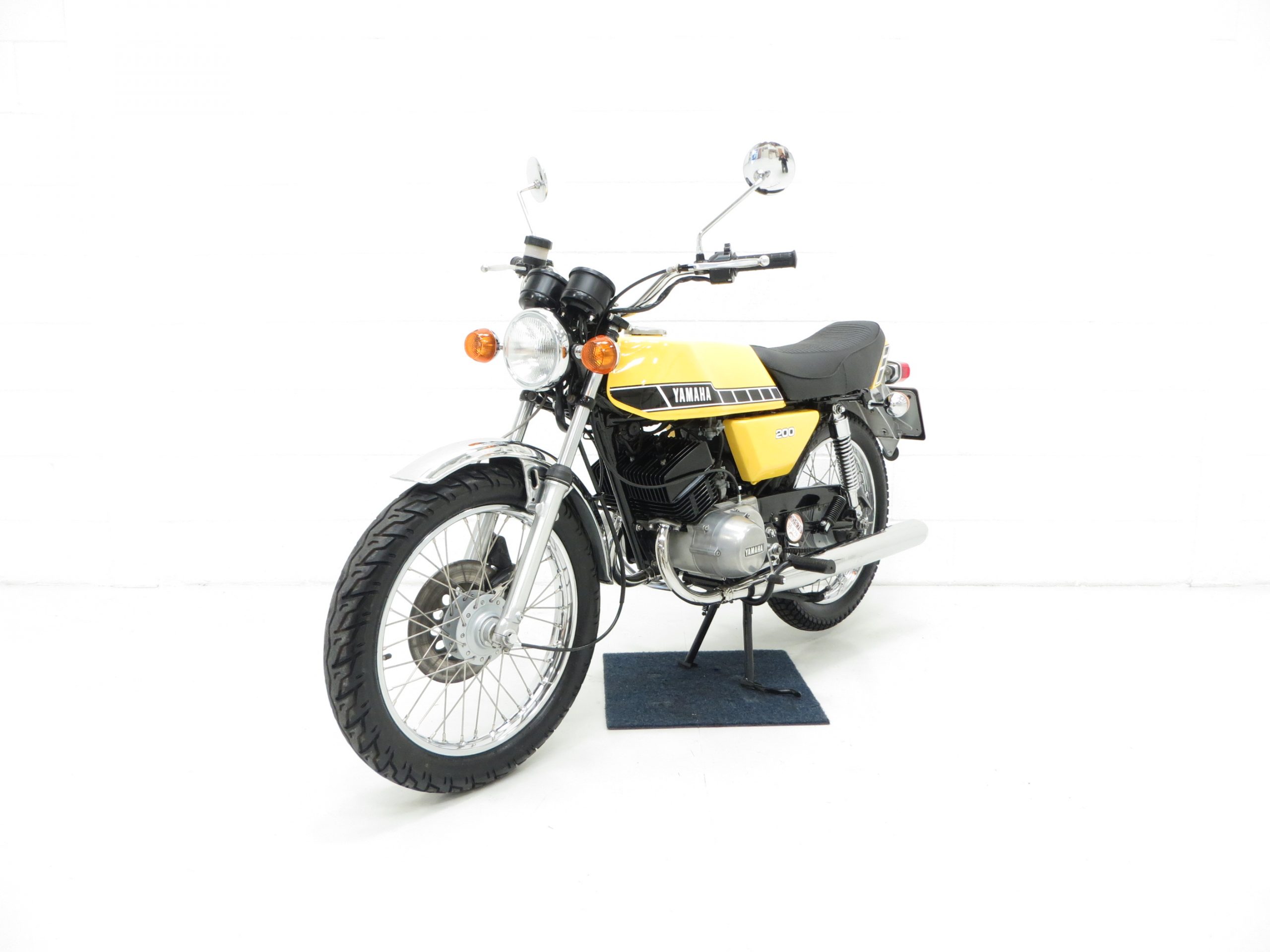 Yamaha RD200DX – KGF