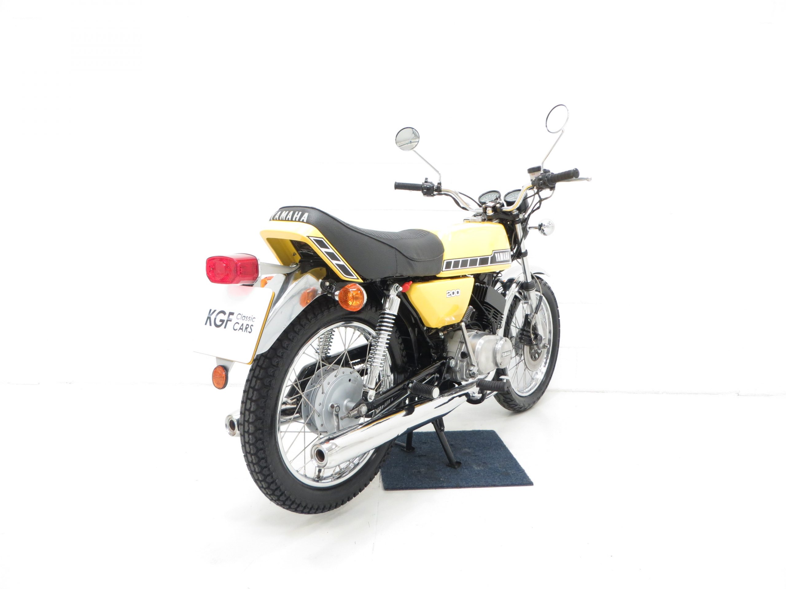 Yamaha RD200DX – KGF