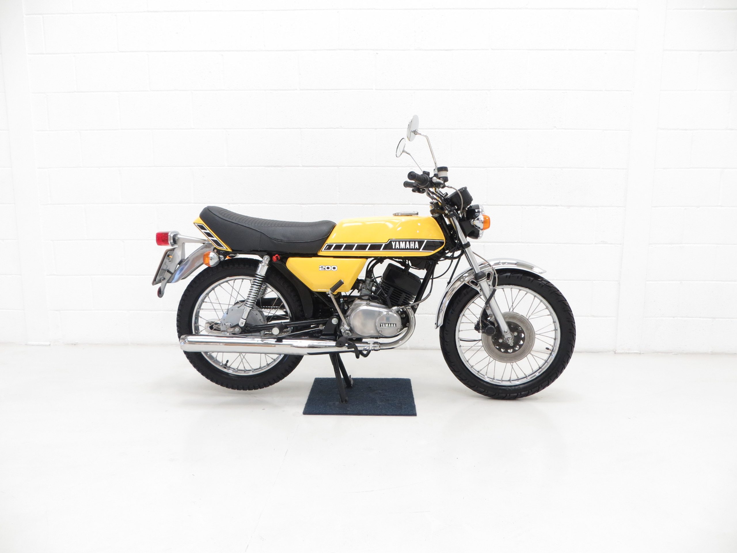 Yamaha RD200DX – KGF