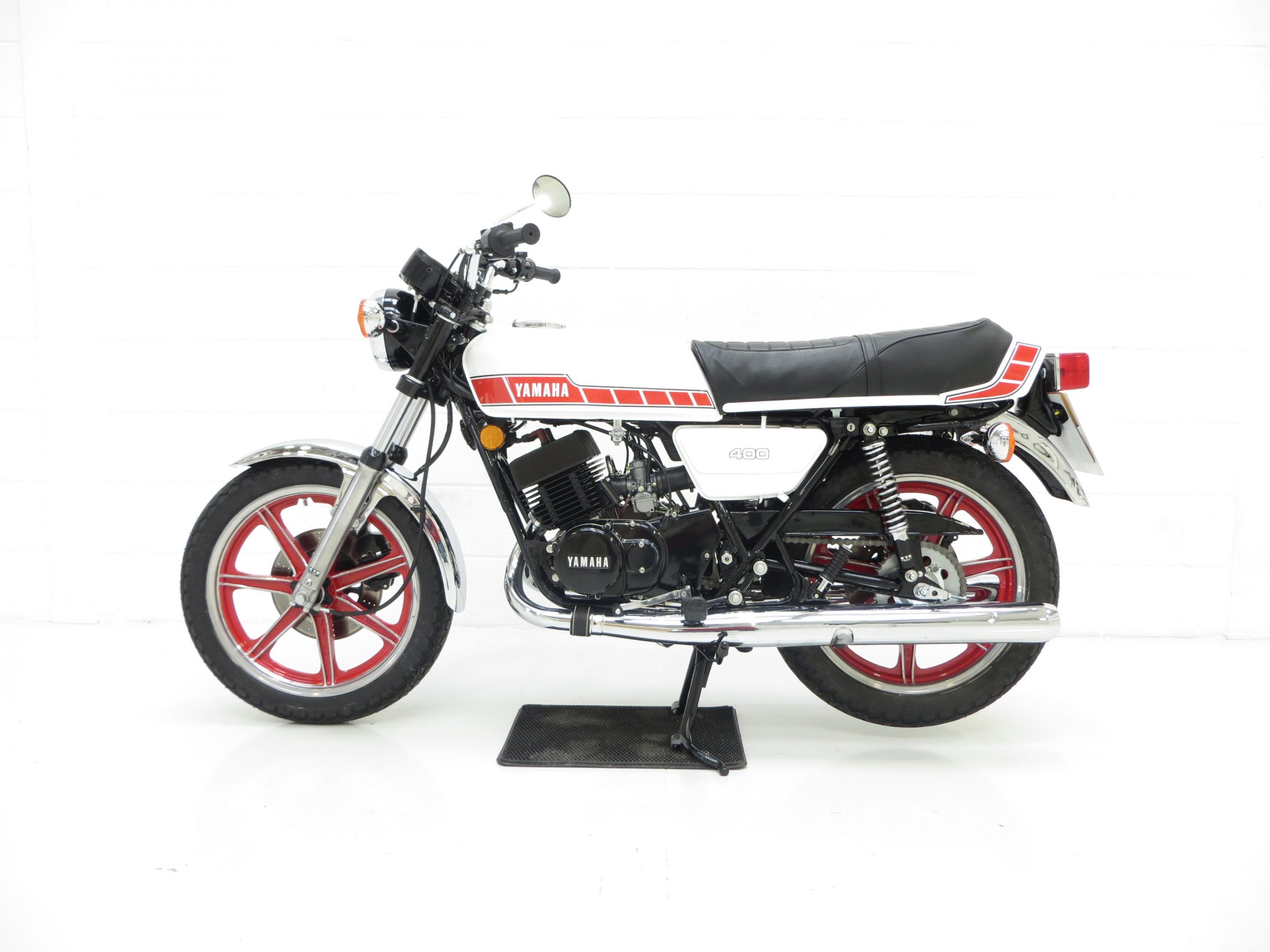 Yamaha RD400F – KGF