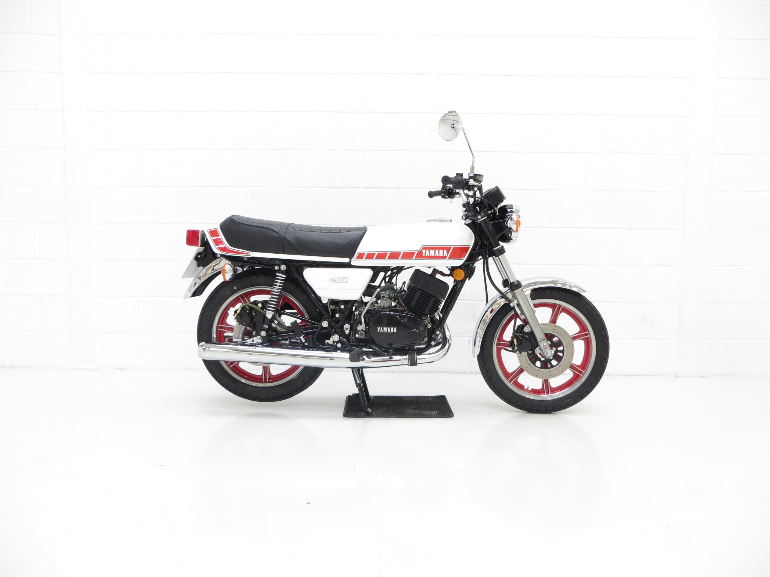 Yamaha RD400F – KGF