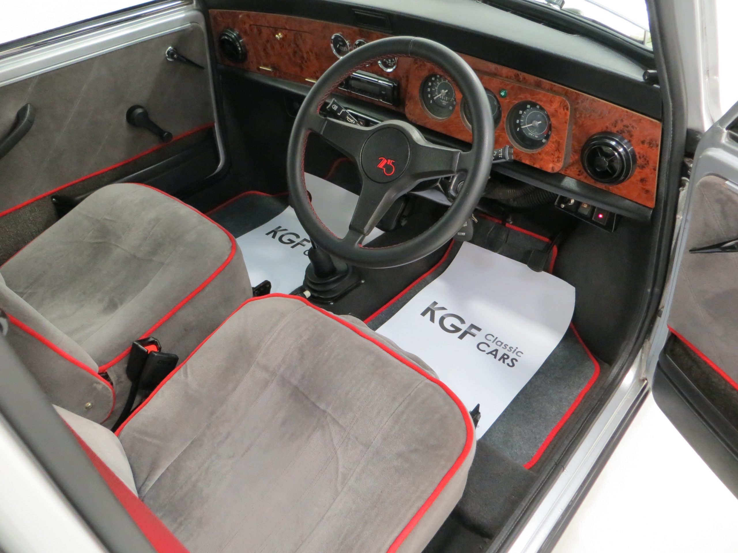 Austin Mini 25 – KGF