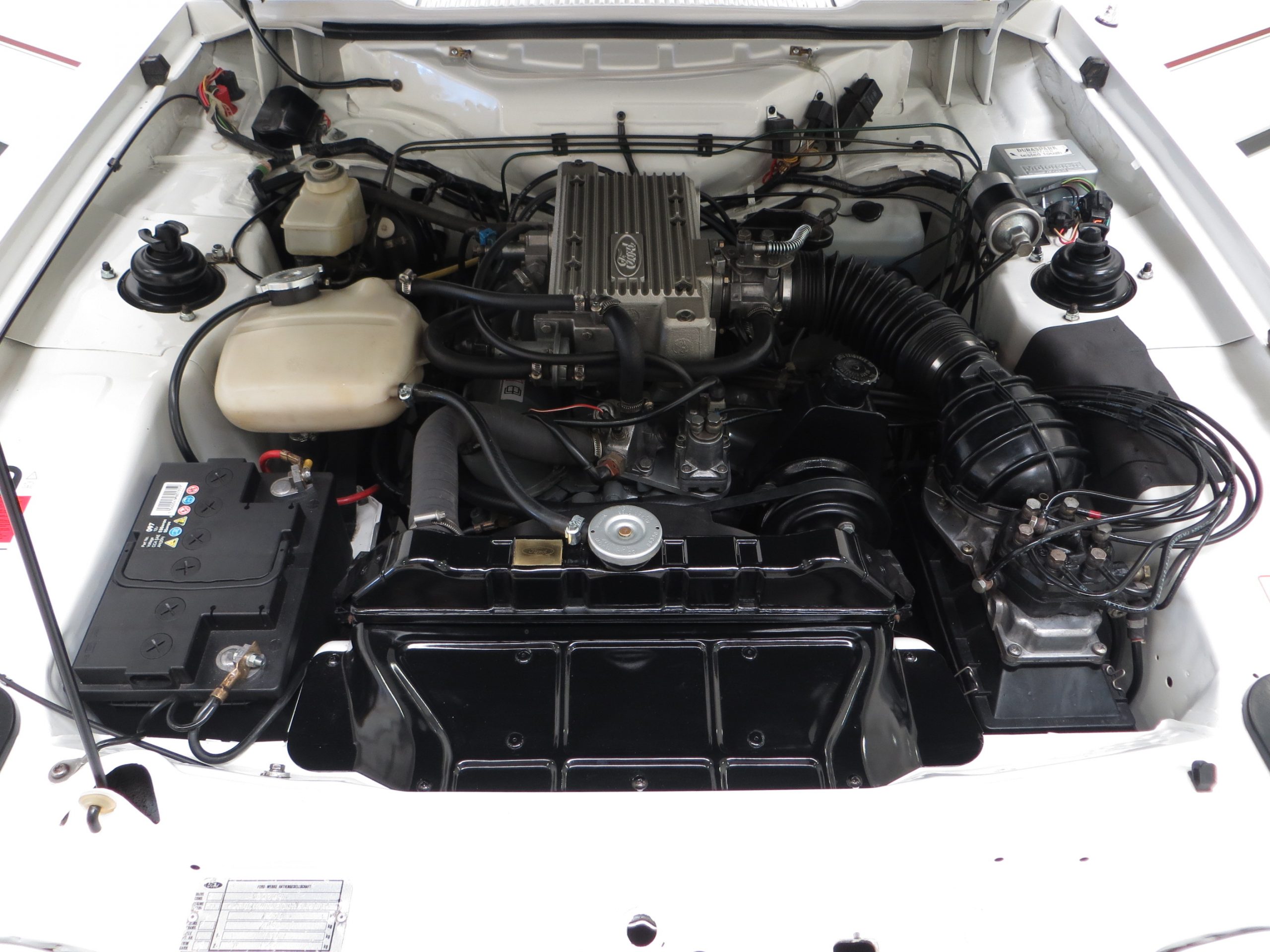 Ford Capri 2.8 Injection – KGF