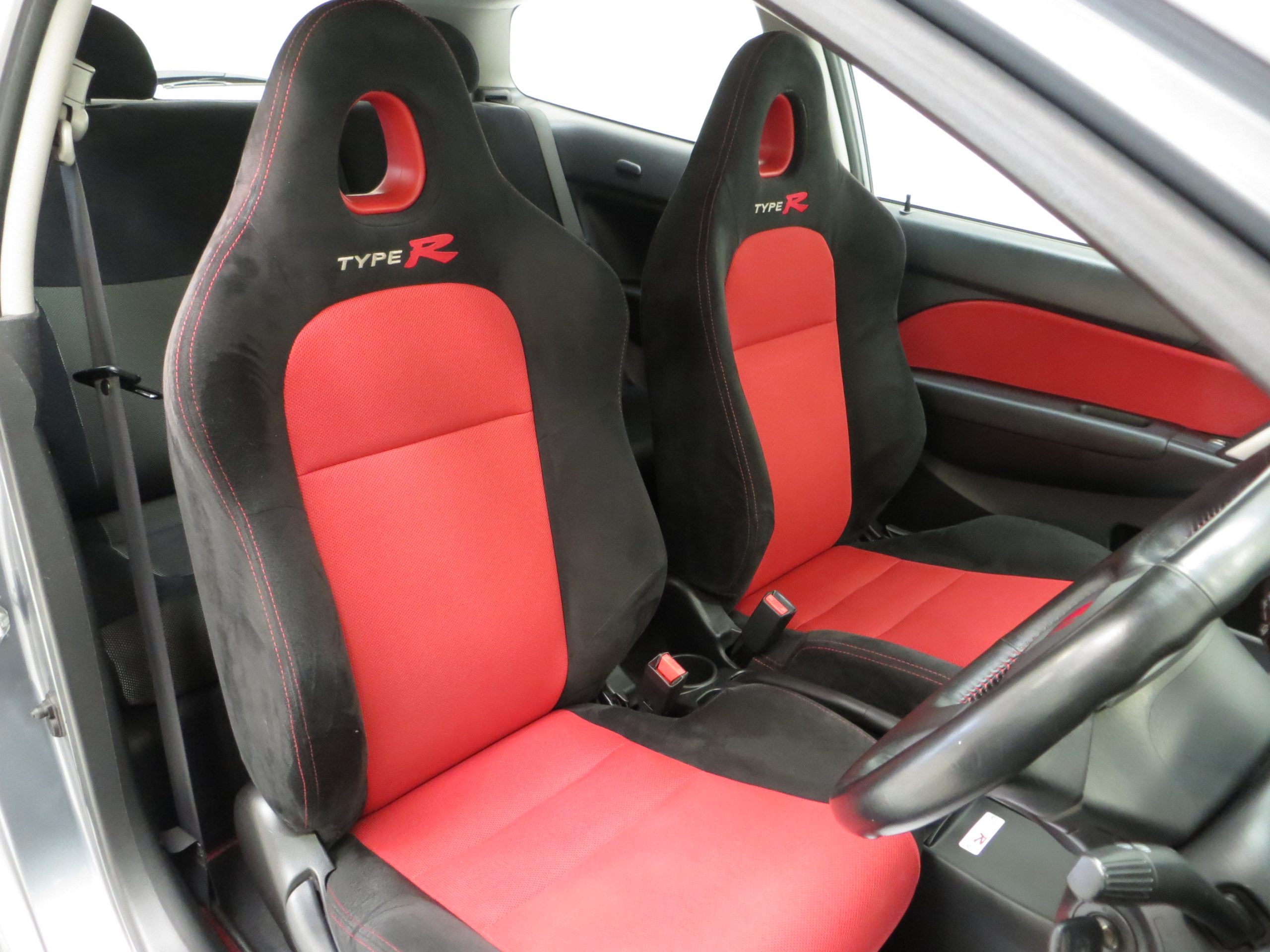 Honda Civic Type R EP3 – KGF