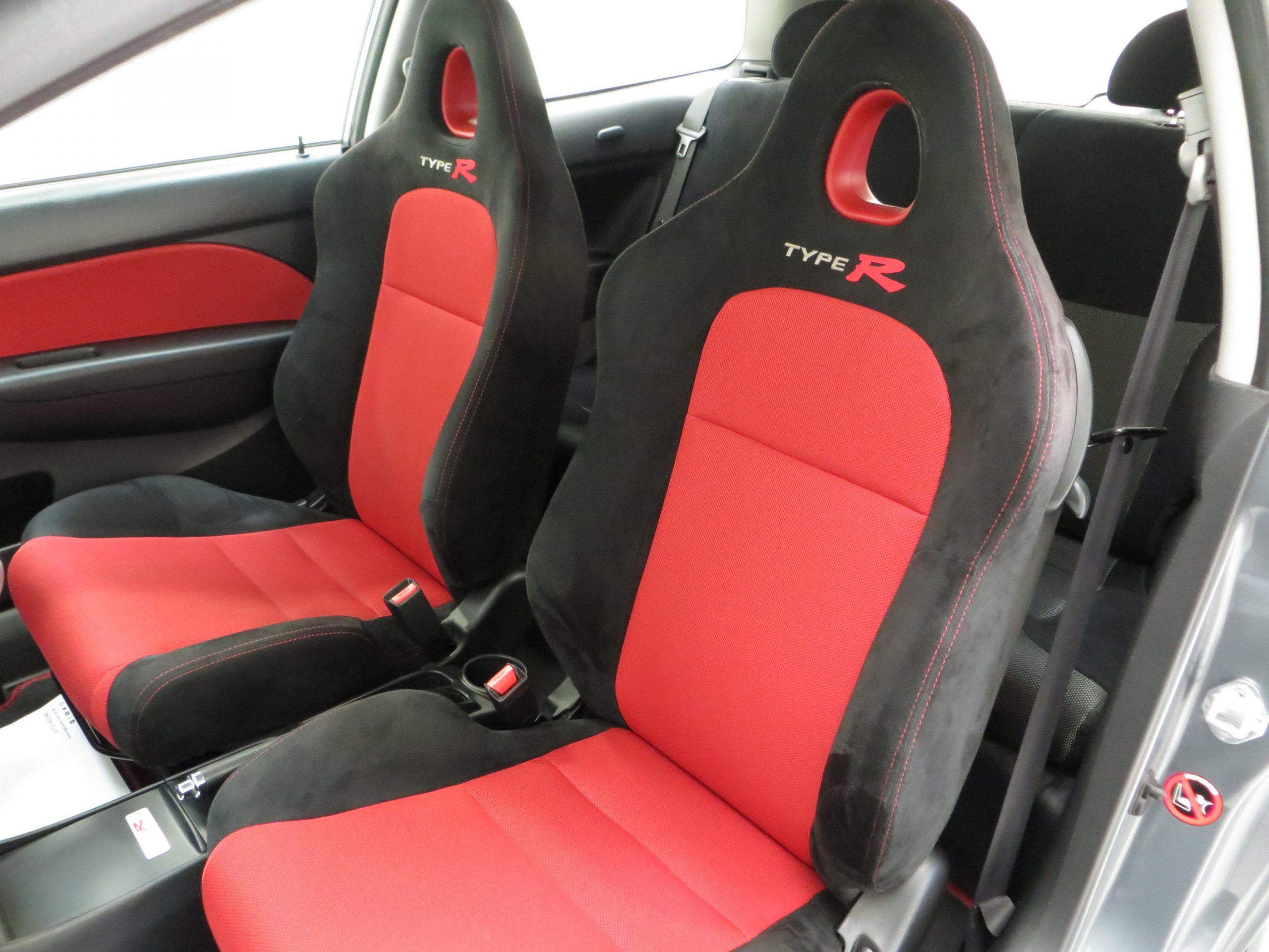 Honda Civic Type R EP3 – KGF