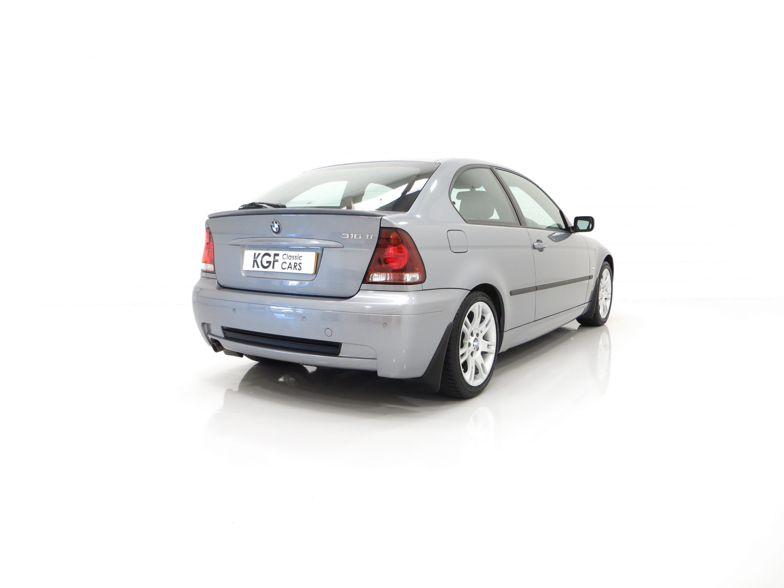 BMW E46 316Ti Sport Compact – KGF