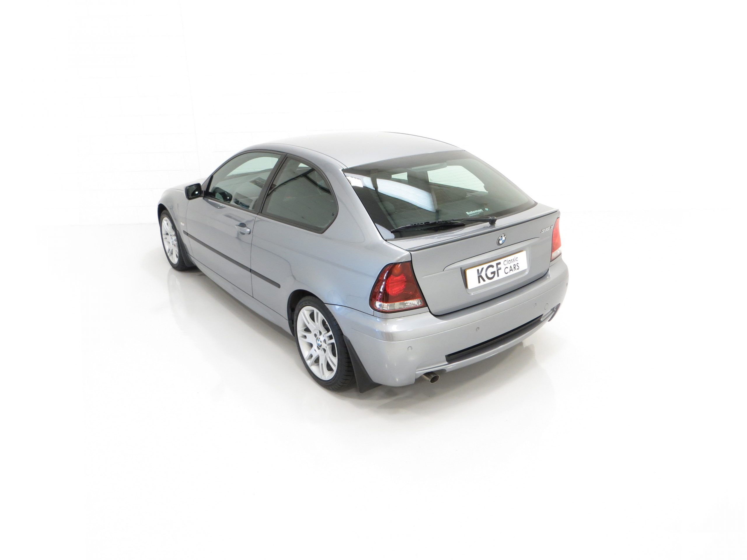 BMW E46 316Ti Sport Compact – KGF