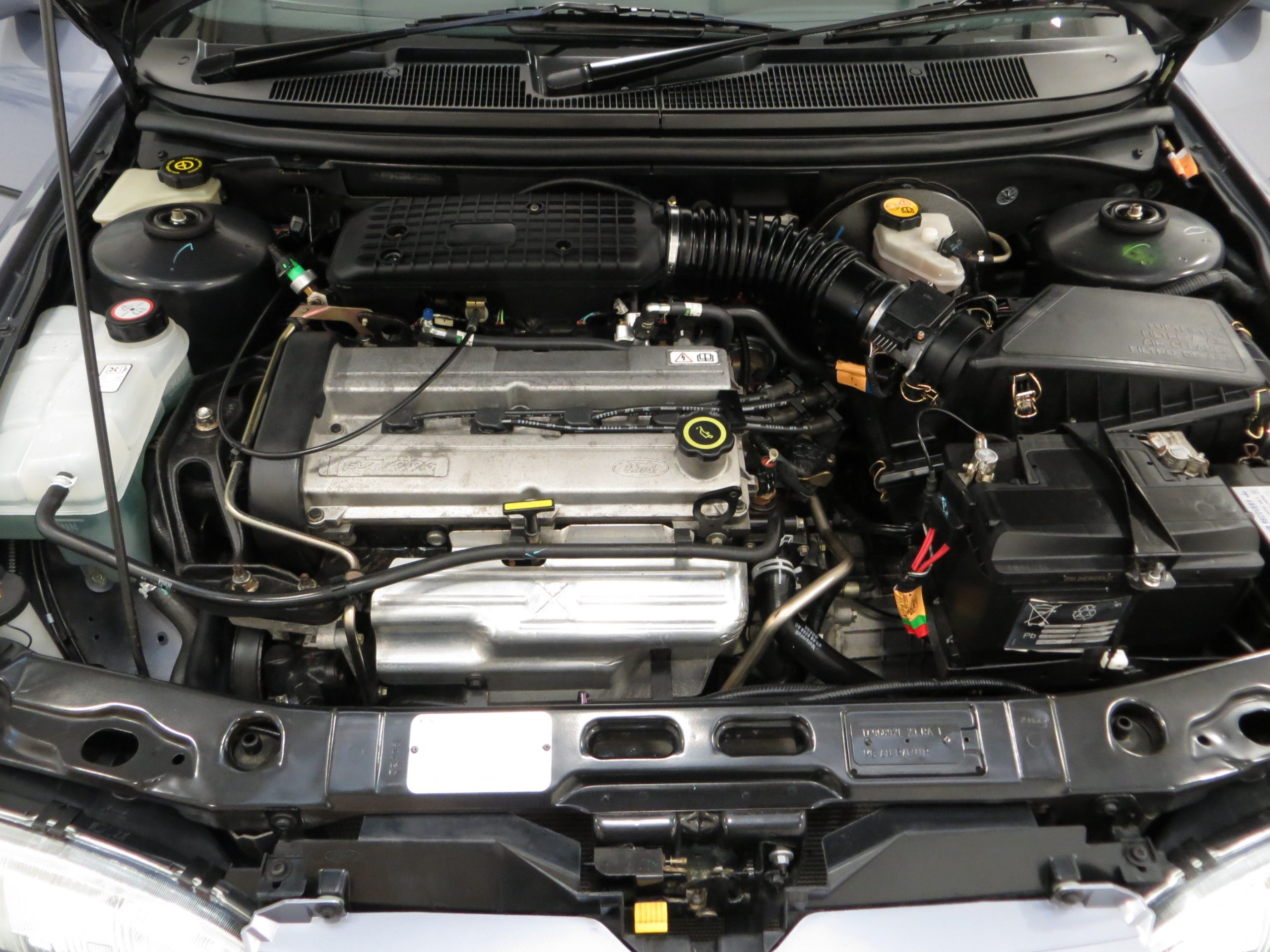 Ford Mondeo Mk1 2.0 Si – KGF