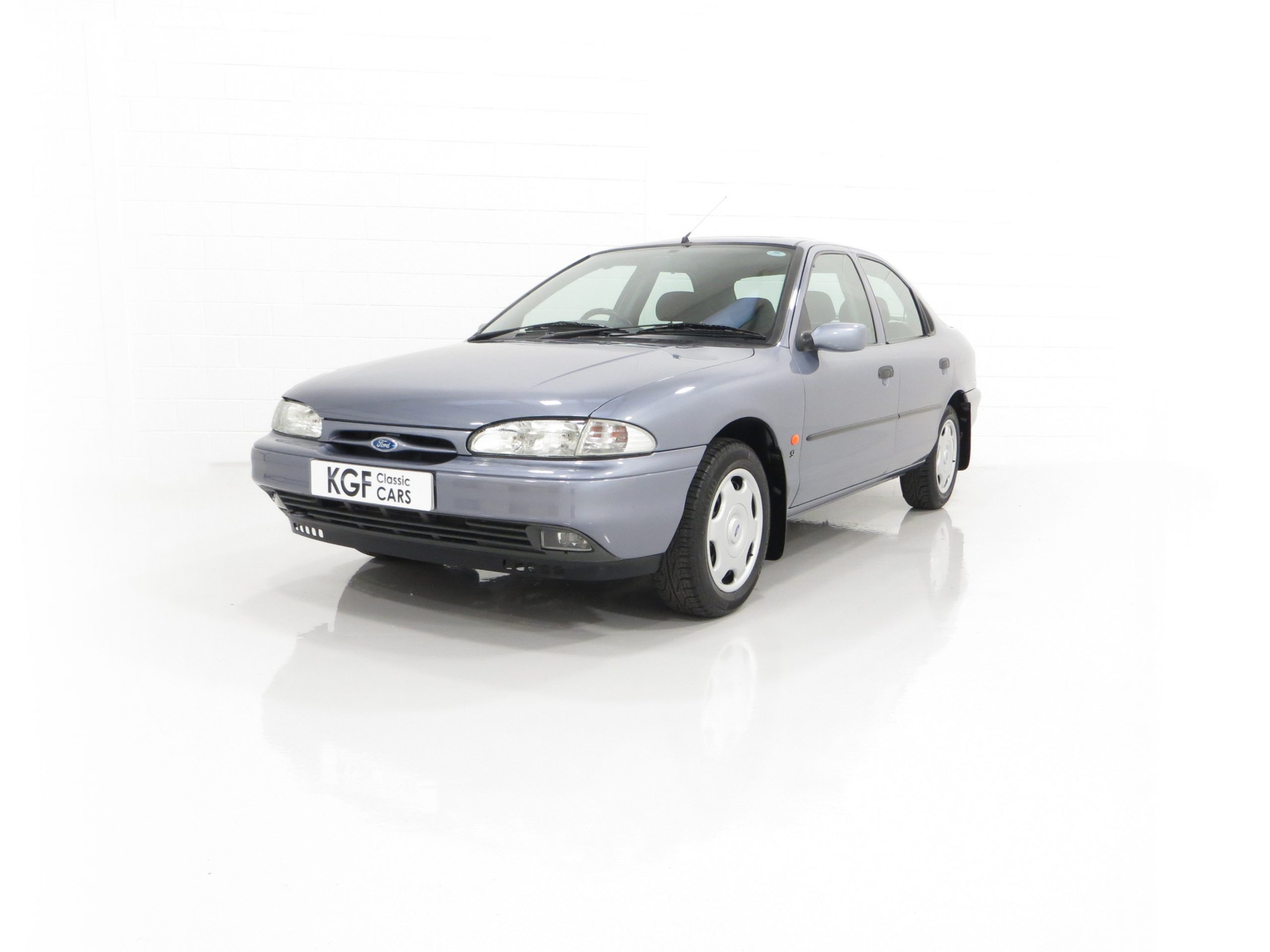 Ford Mondeo Mk1 2.0 Si – KGF