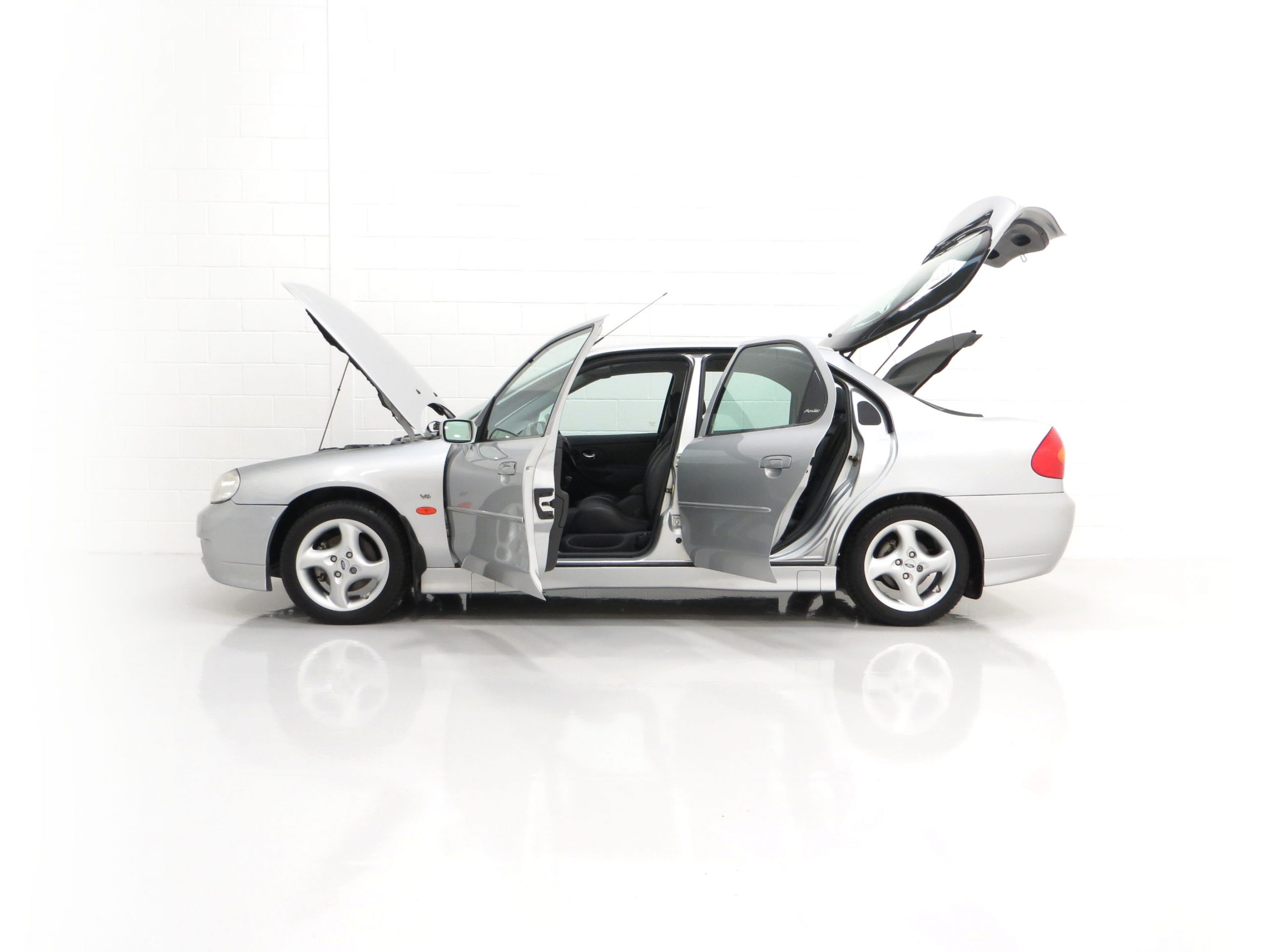 Ford Mondeo ST24 – KGF