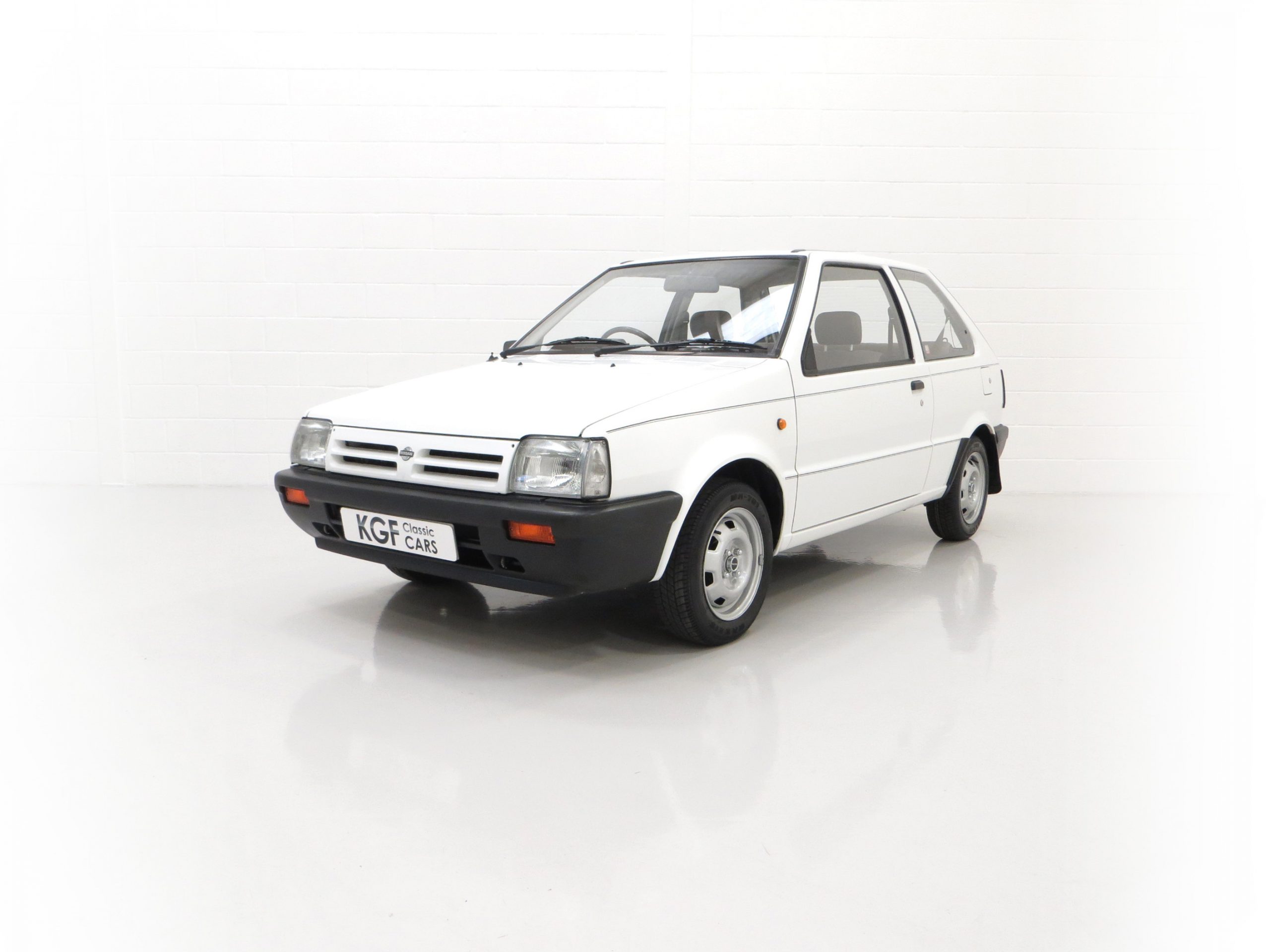 Nissan Micra 1.0 Premium – KGF