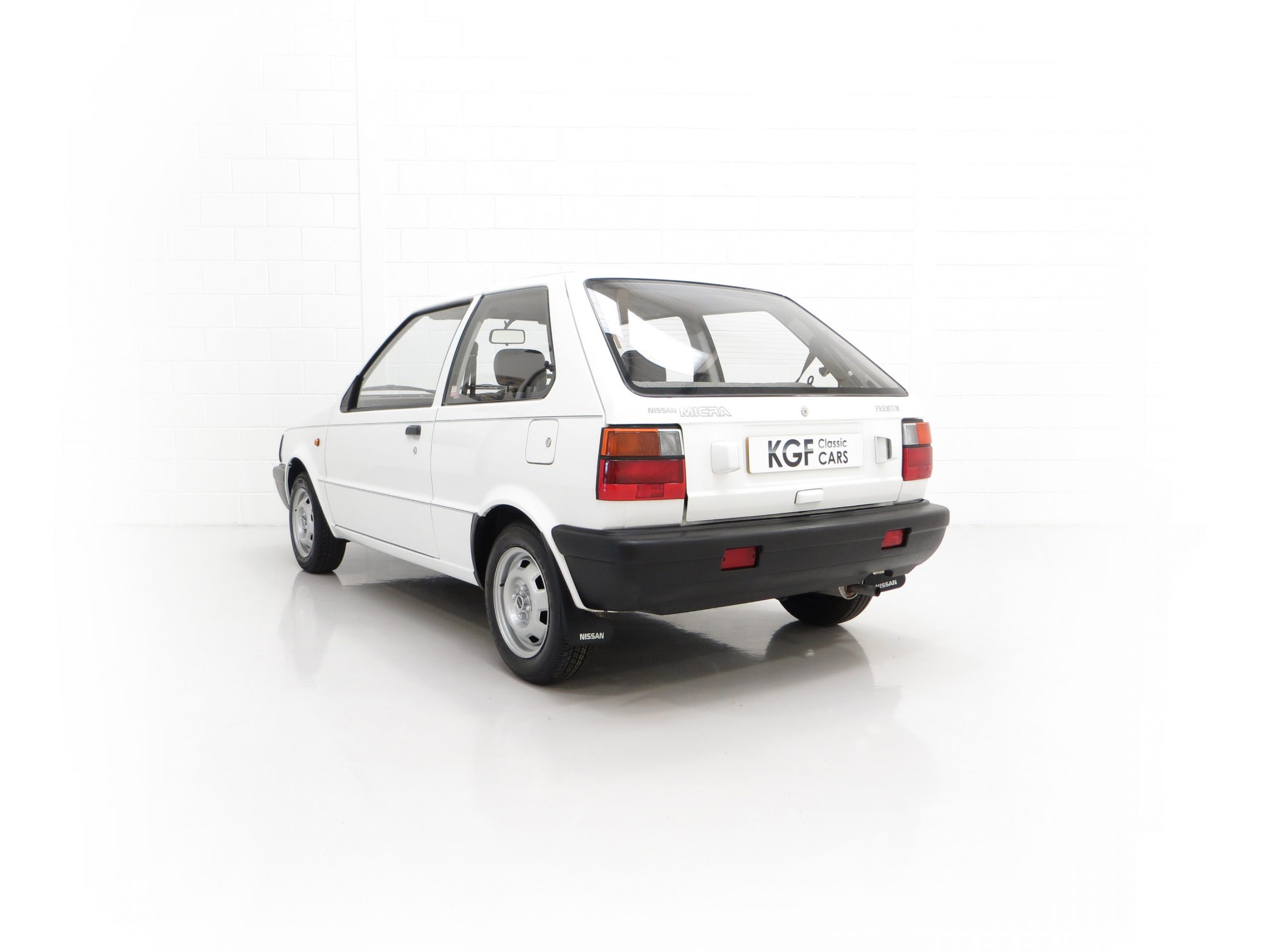 Nissan Micra 1.0 Premium – KGF