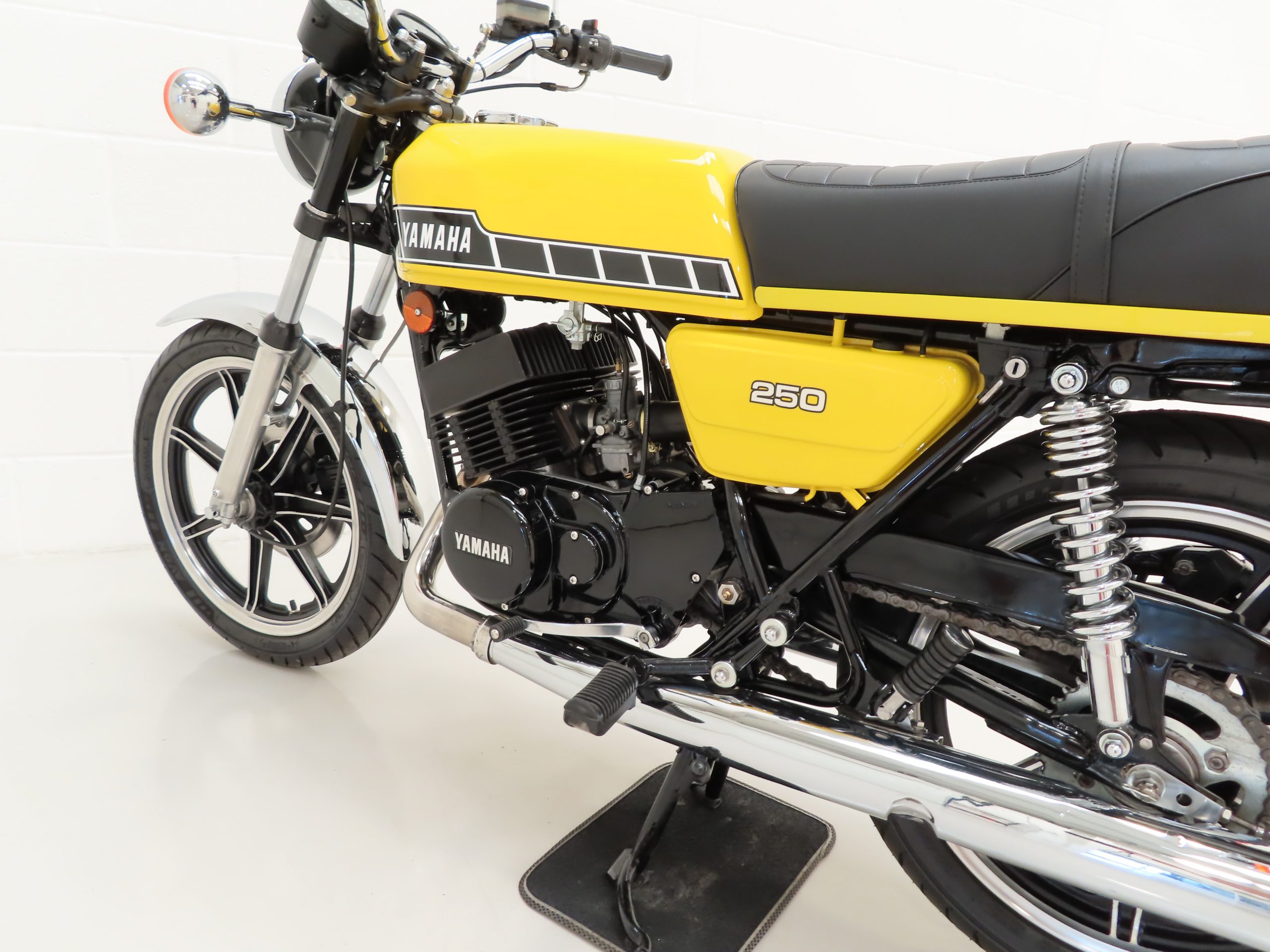 Yamaha RD250E – KGF