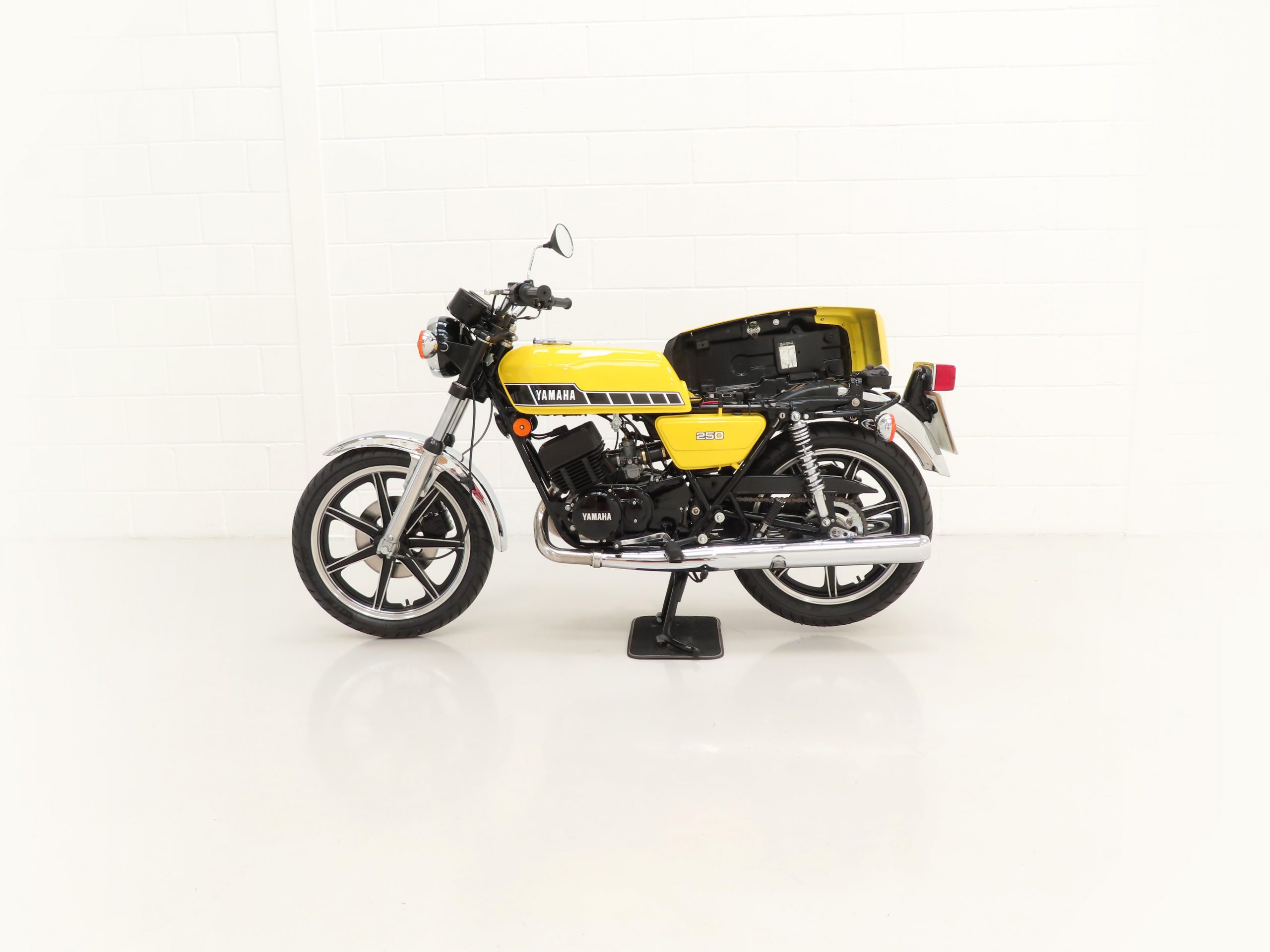 Yamaha RD250E – KGF