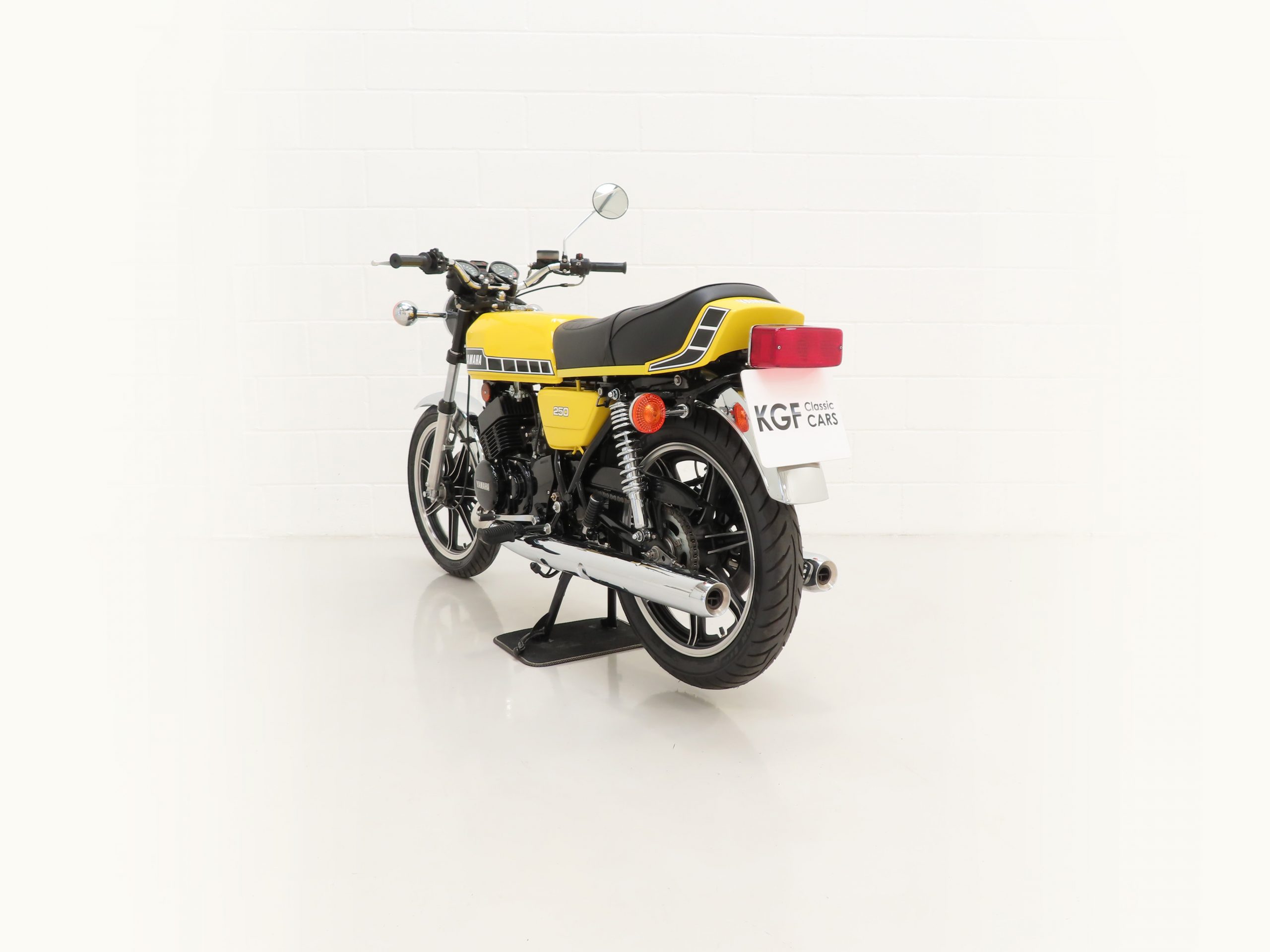 Yamaha RD250E – KGF