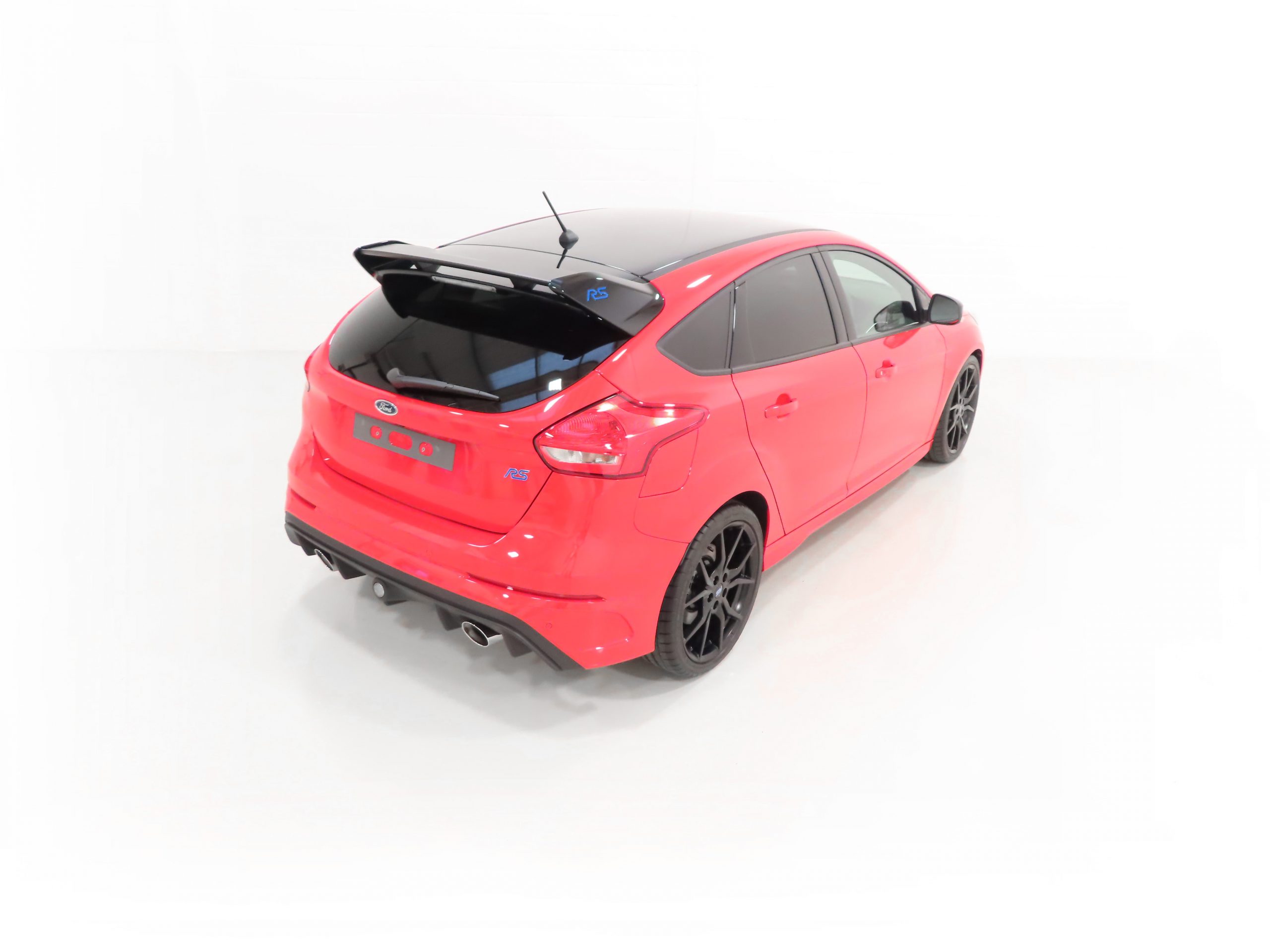 Ford Focus RS Red Edition – KGF