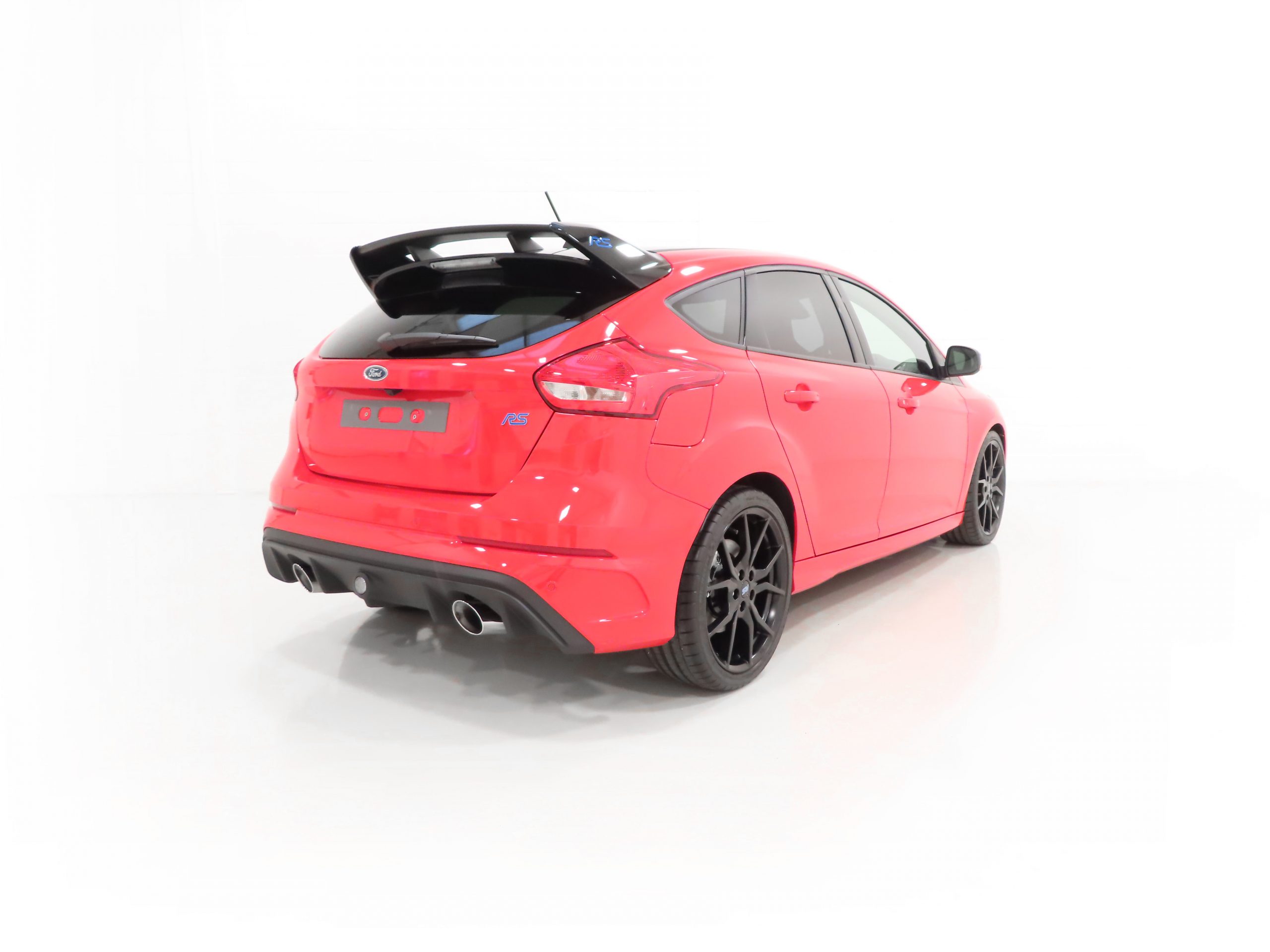 Ford Focus RS Red Edition – KGF