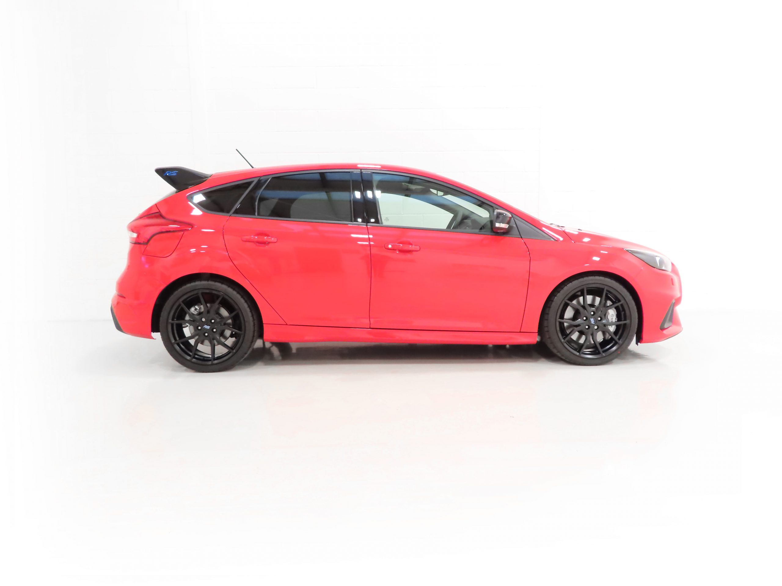 Ford Focus RS Red Edition – KGF