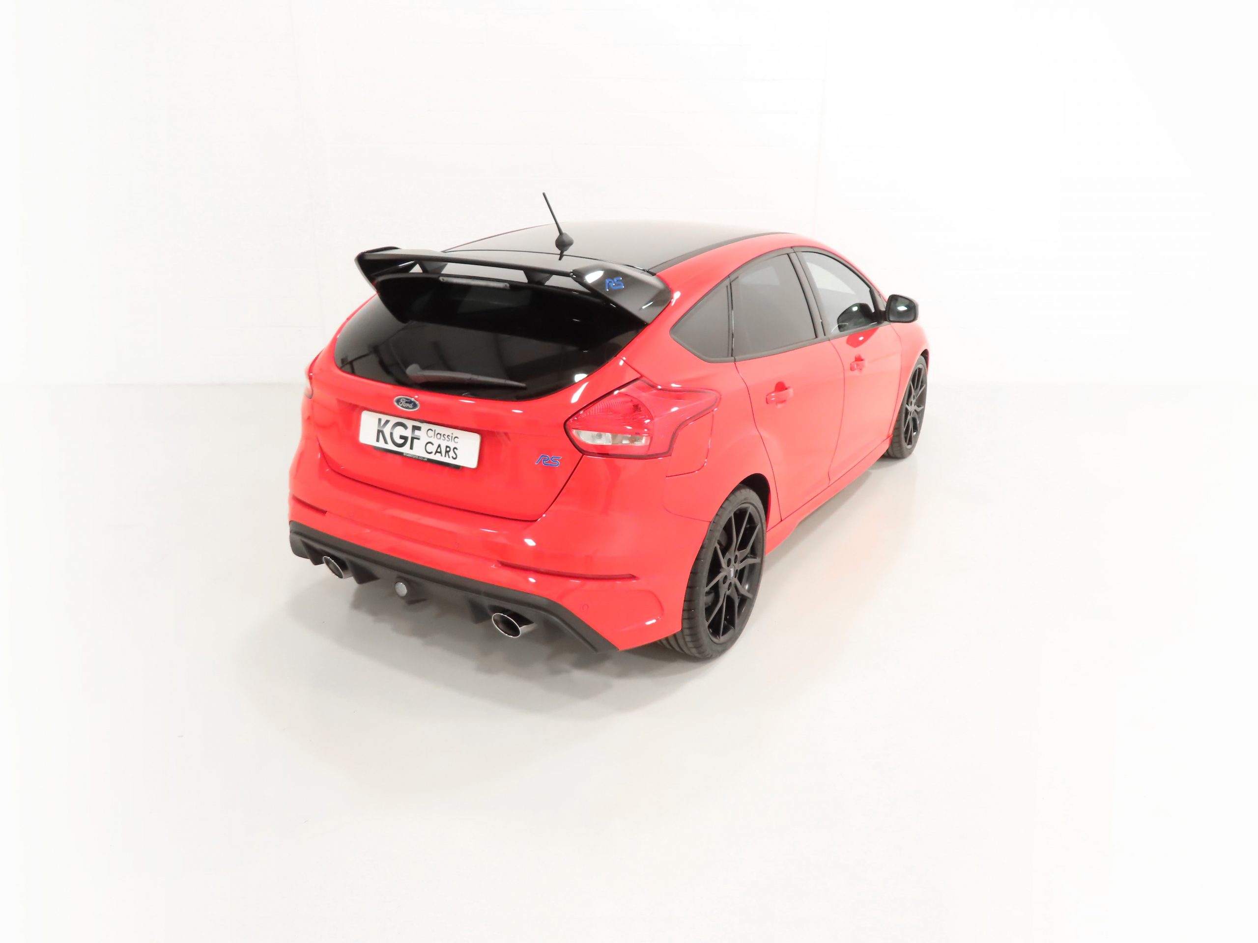 Ford Focus RS Red Edition – KGF