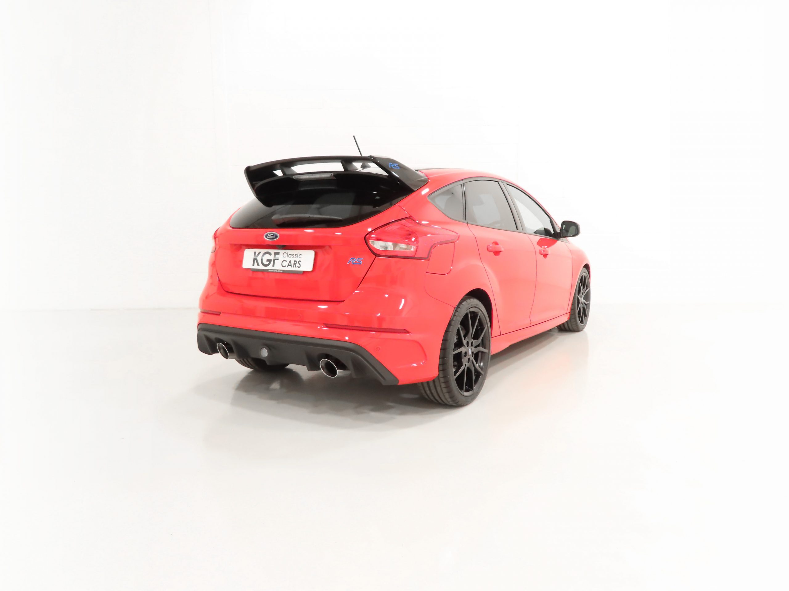 Ford Focus RS Red Edition – KGF