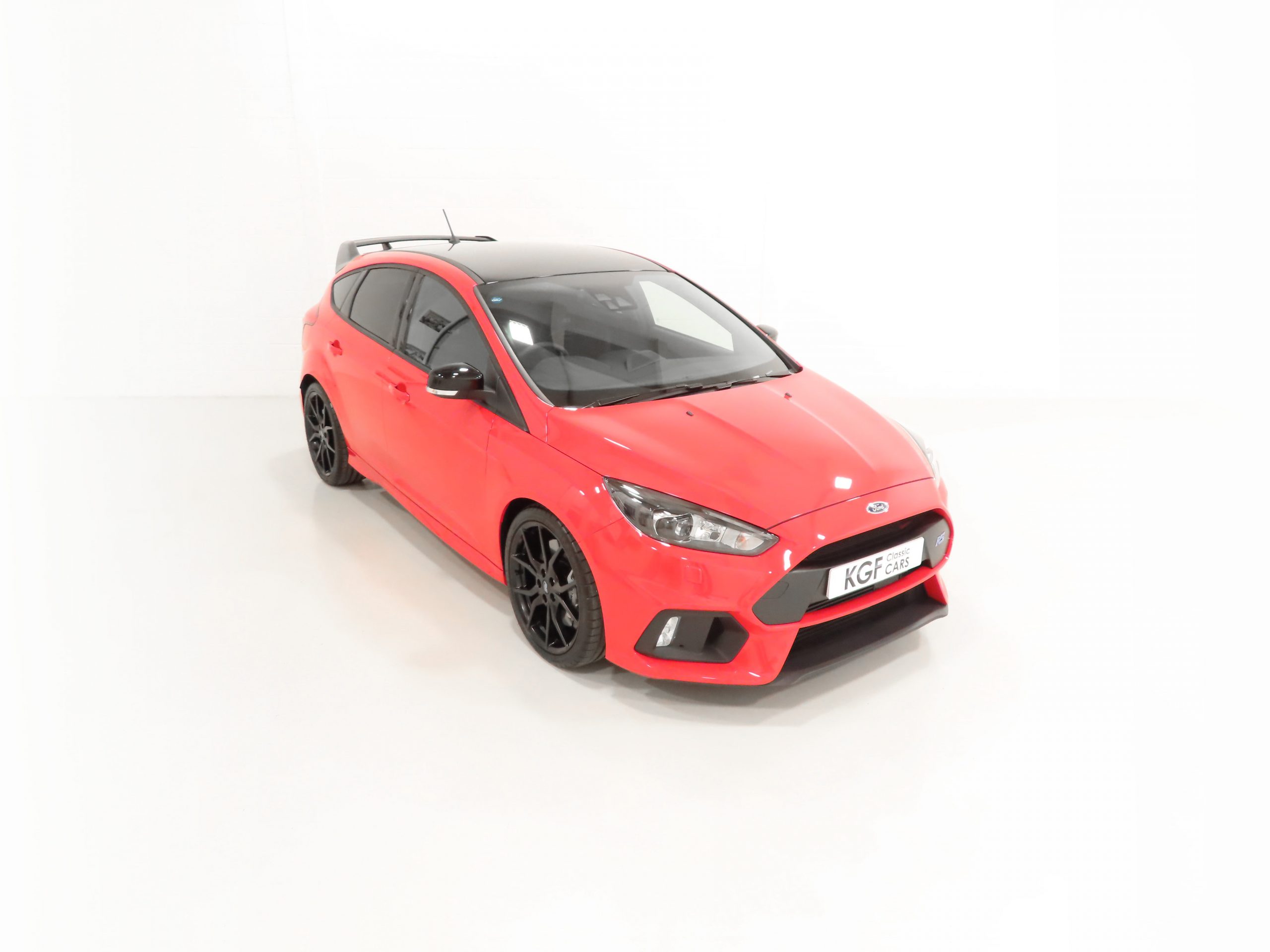 Ford Focus RS Red Edition – KGF