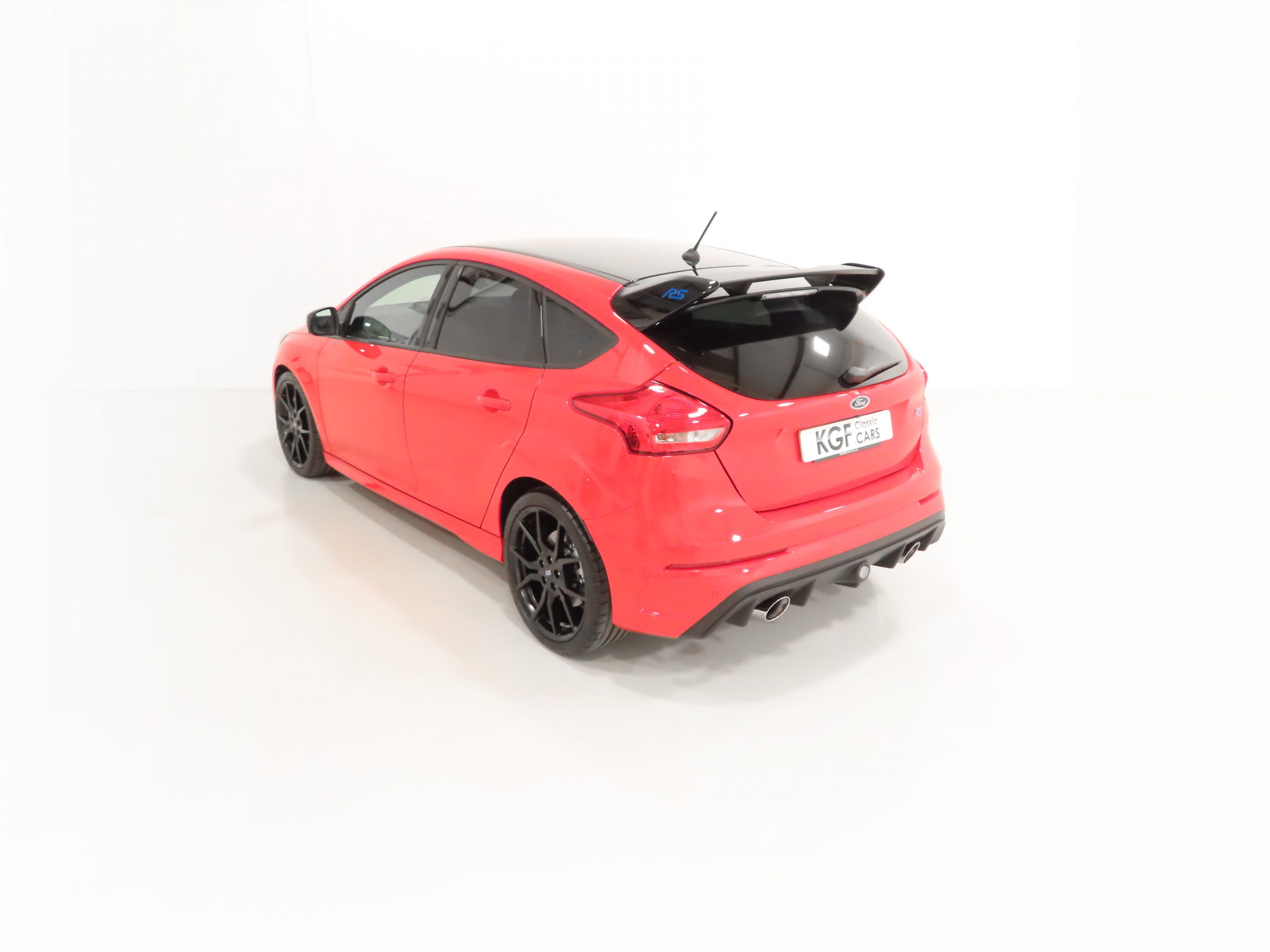 Ford Focus RS Red Edition – KGF