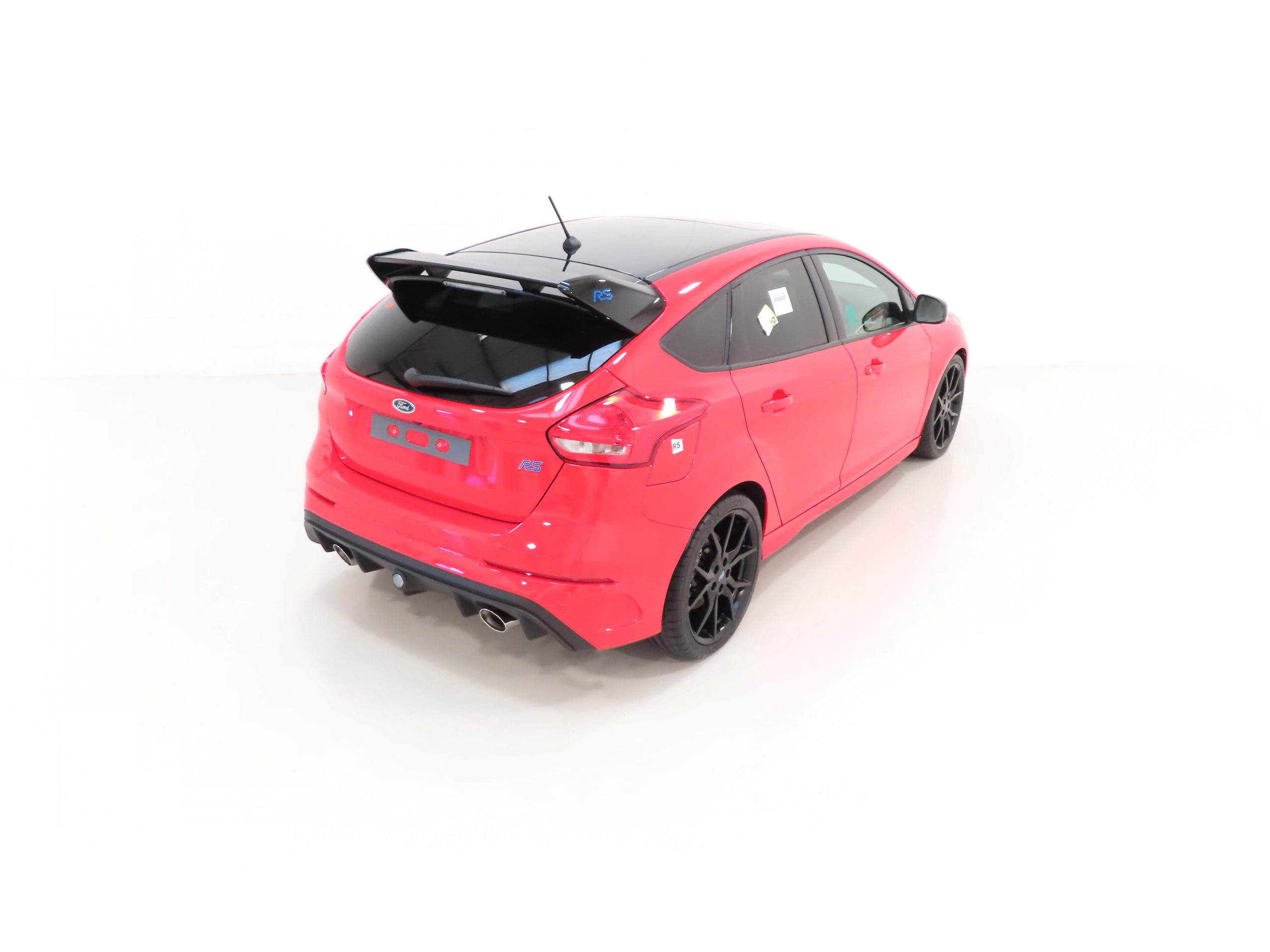 Ford Focus RS Red Edition – KGF