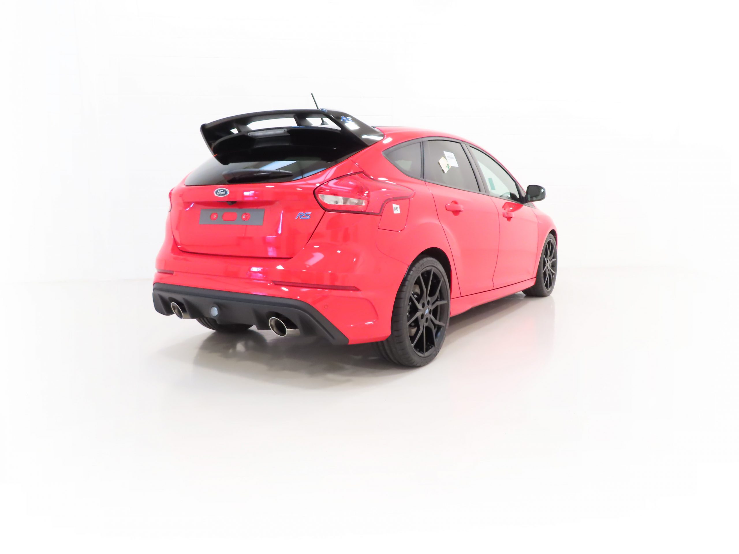 Ford Focus RS Red Edition – KGF