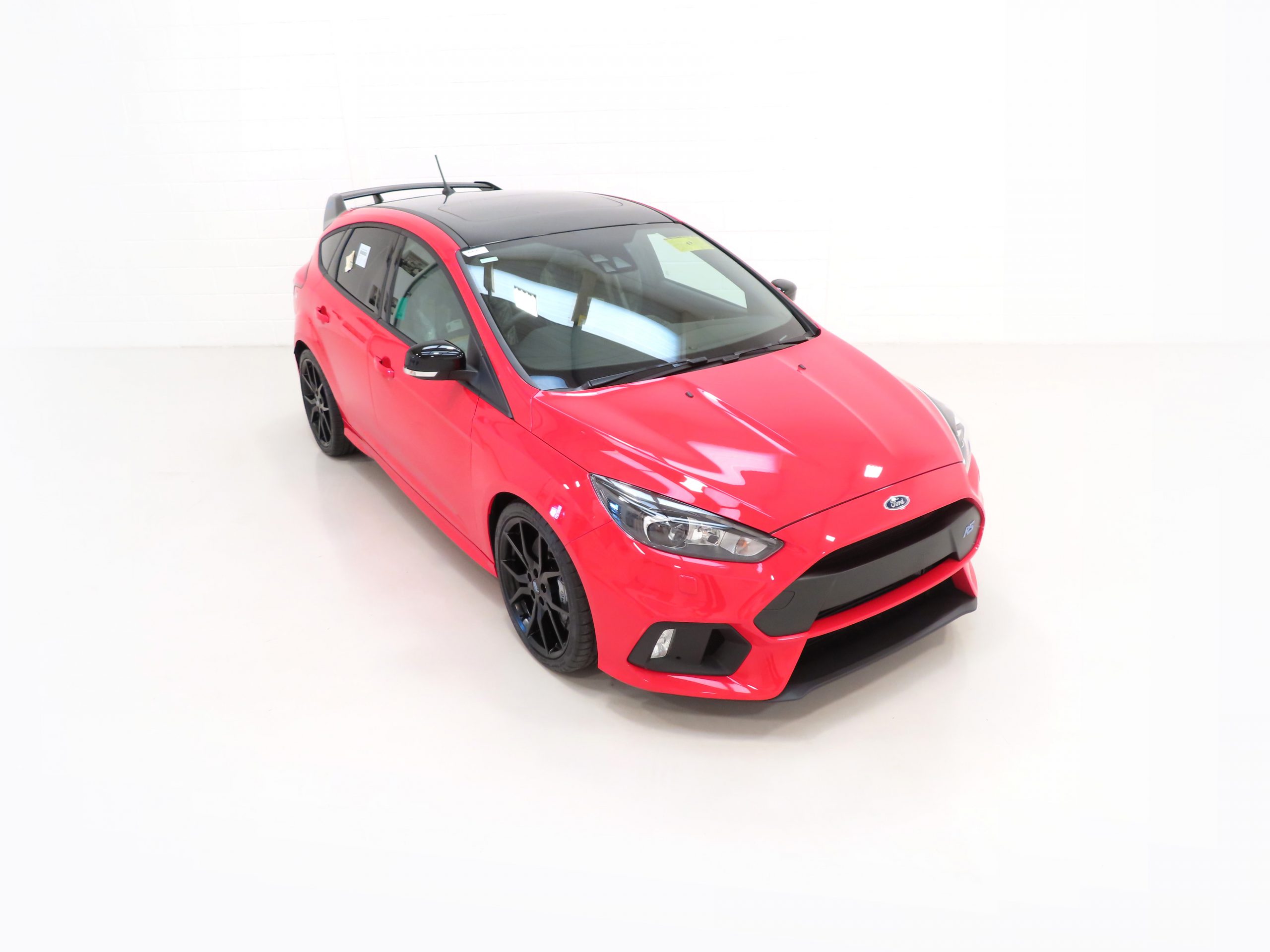 Ford Focus RS Red Edition – KGF