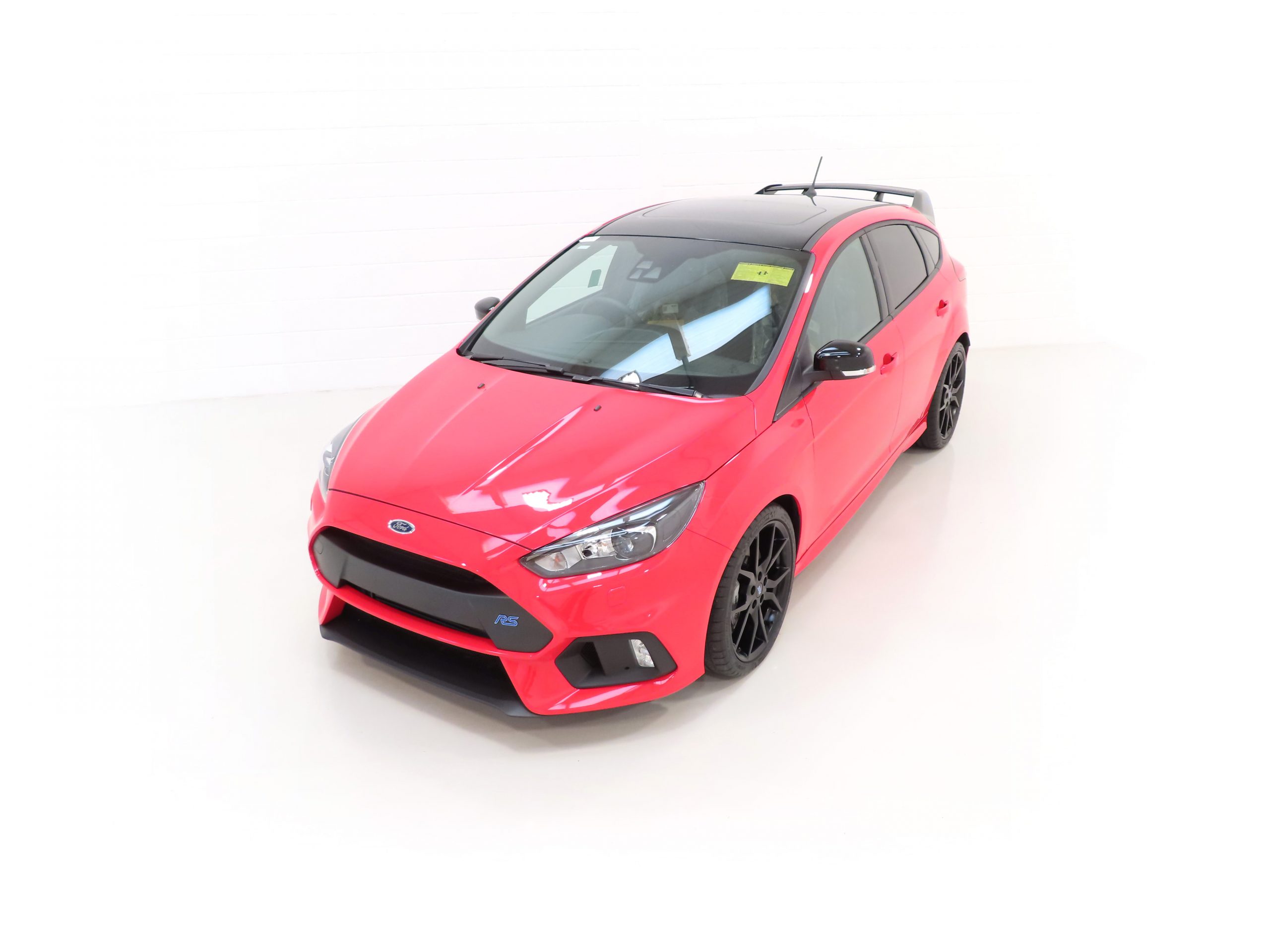 Ford Focus RS Red Edition – KGF