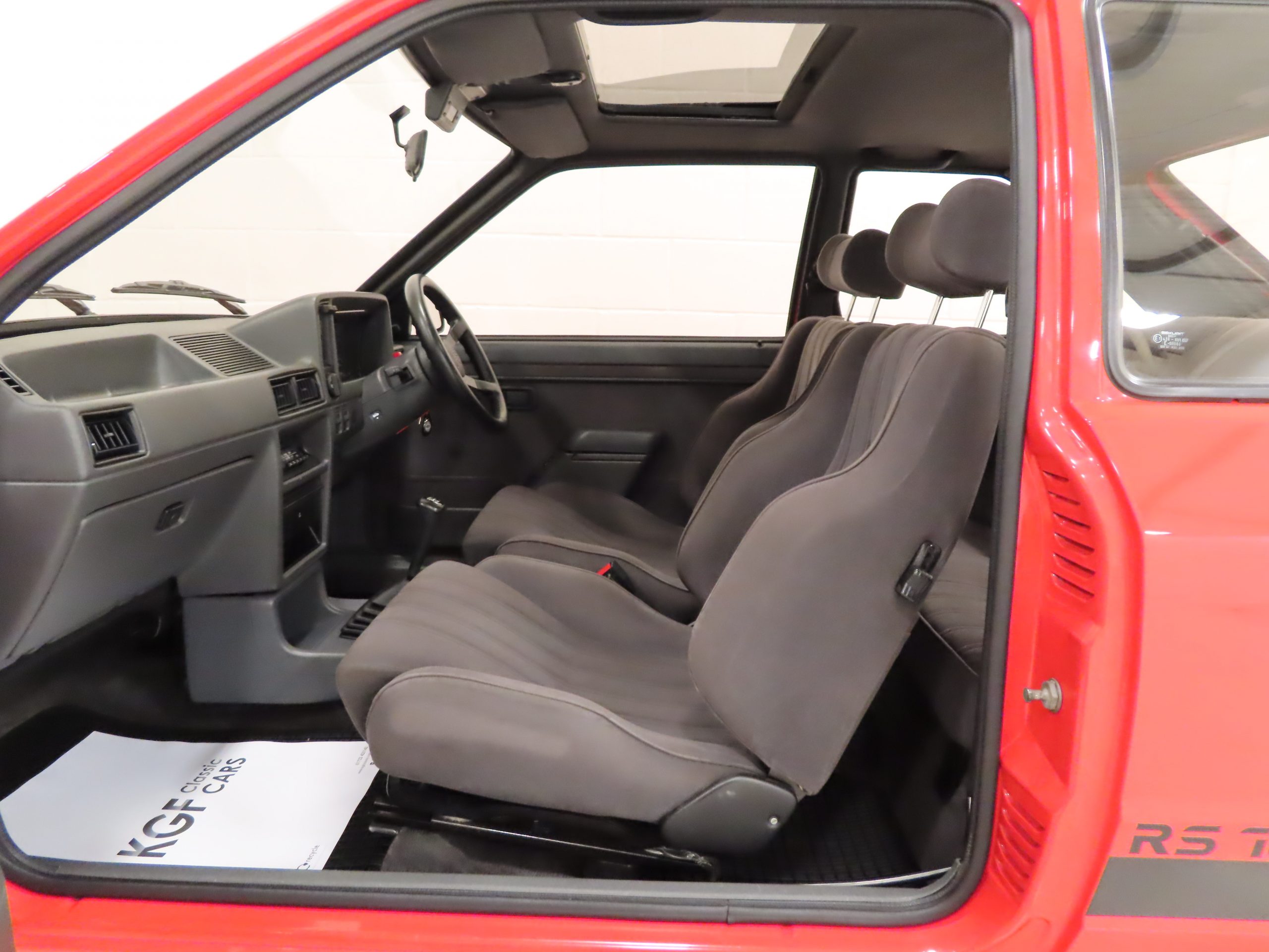 Ford Escort RS1600i – KGF