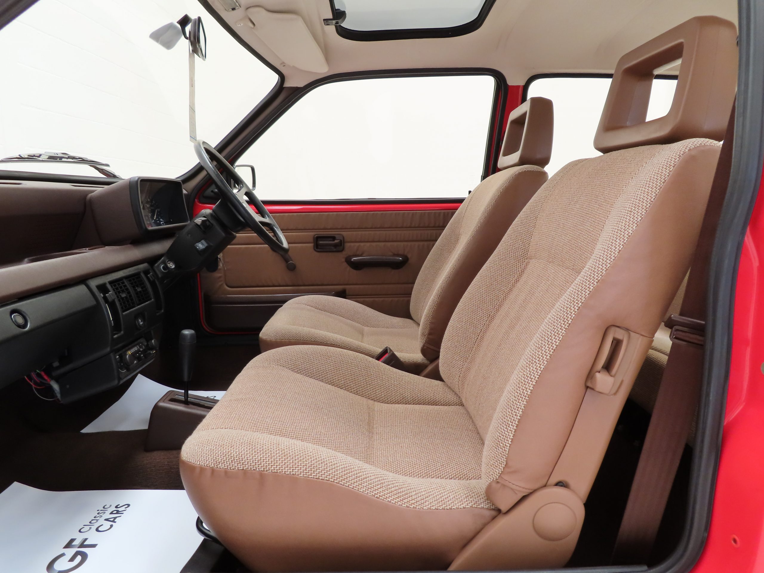 Austin Metro 1.3 Automatic – KGF