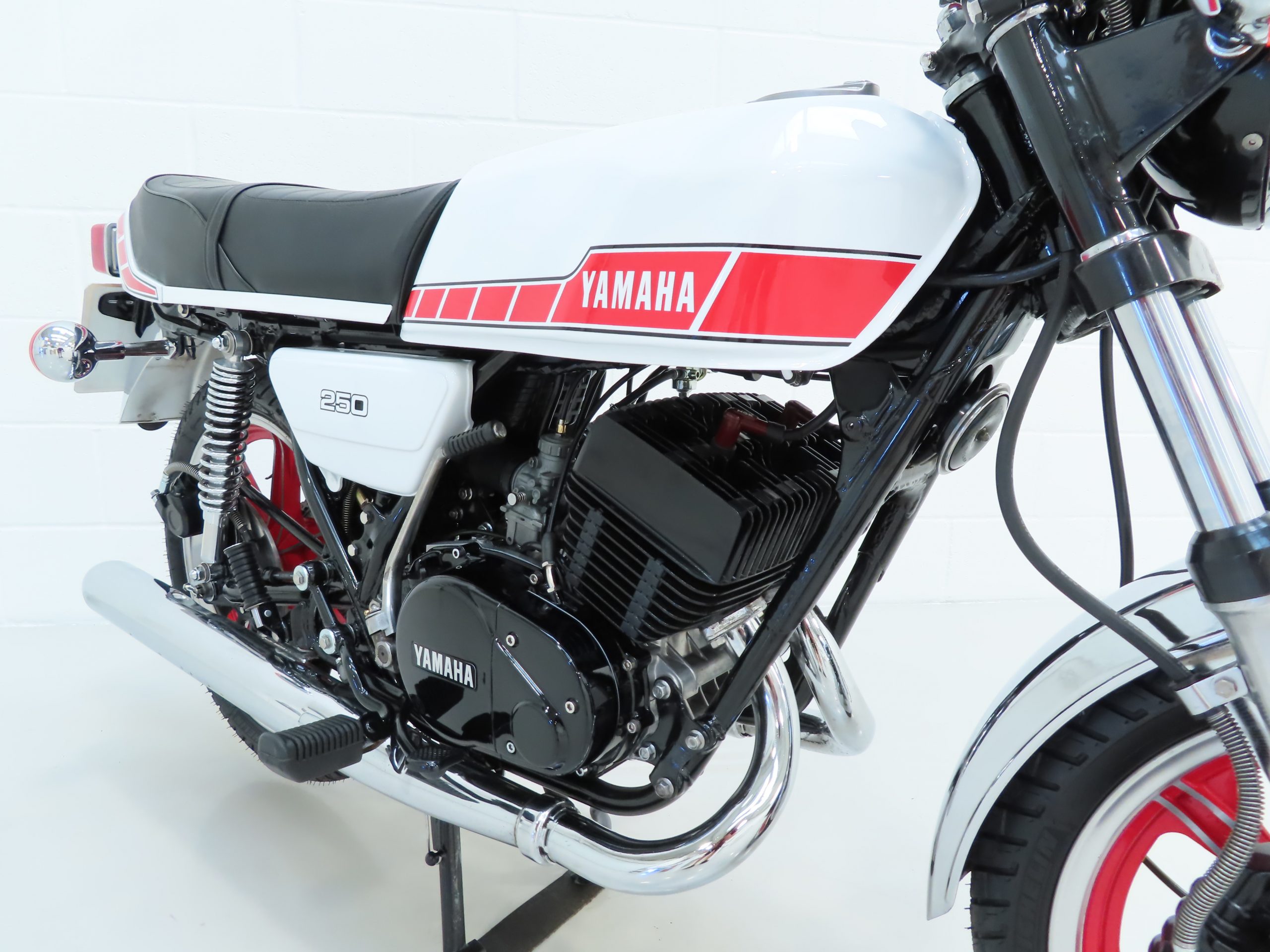 Yamaha RD250E – KGF