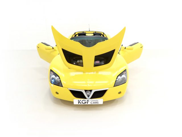 Vauxhall VX220 Lightning Yellow – KGF